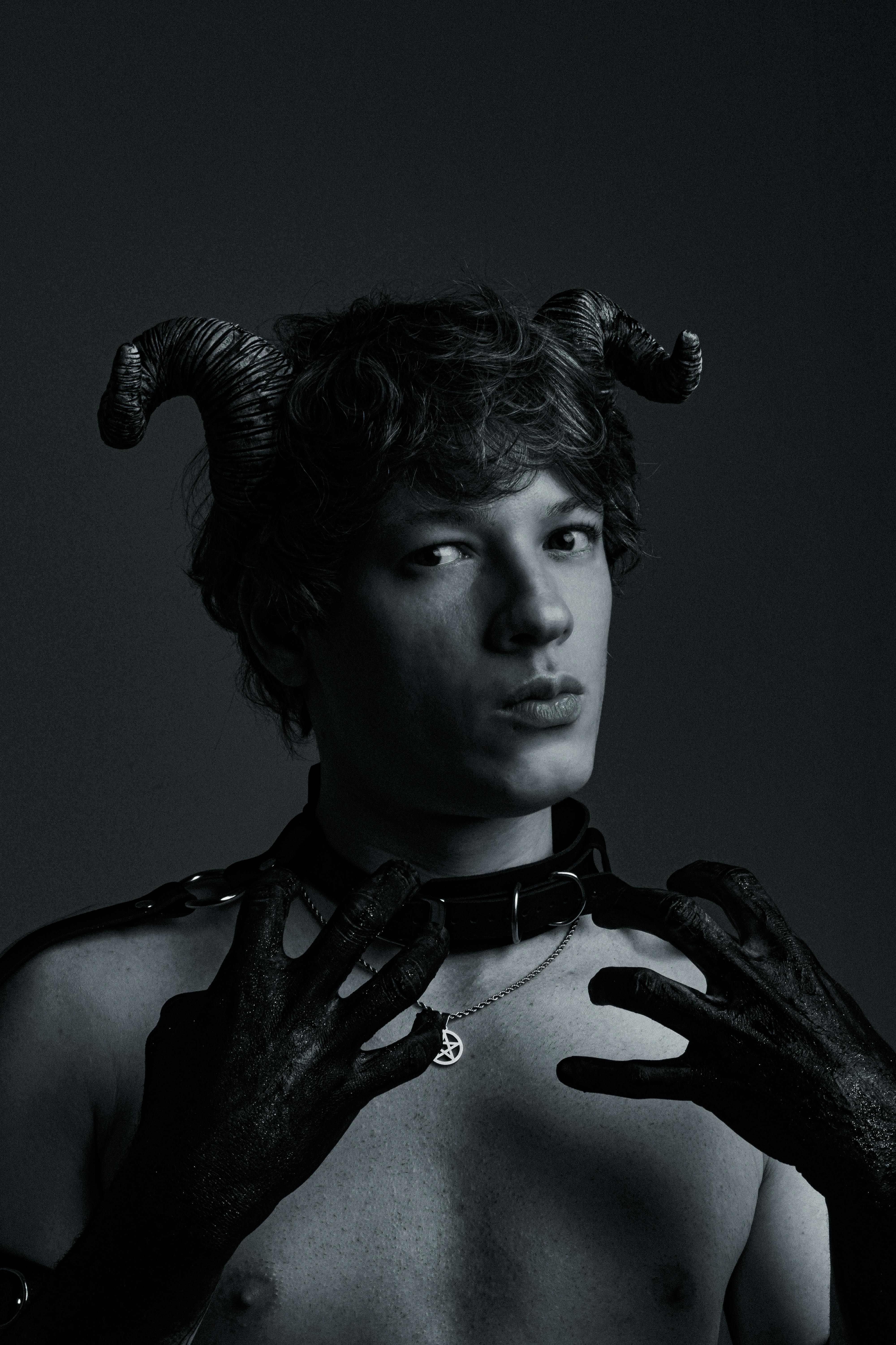 Dark Pfp Photos, Download The BEST Free Dark Pfp Stock Photos & HD Images