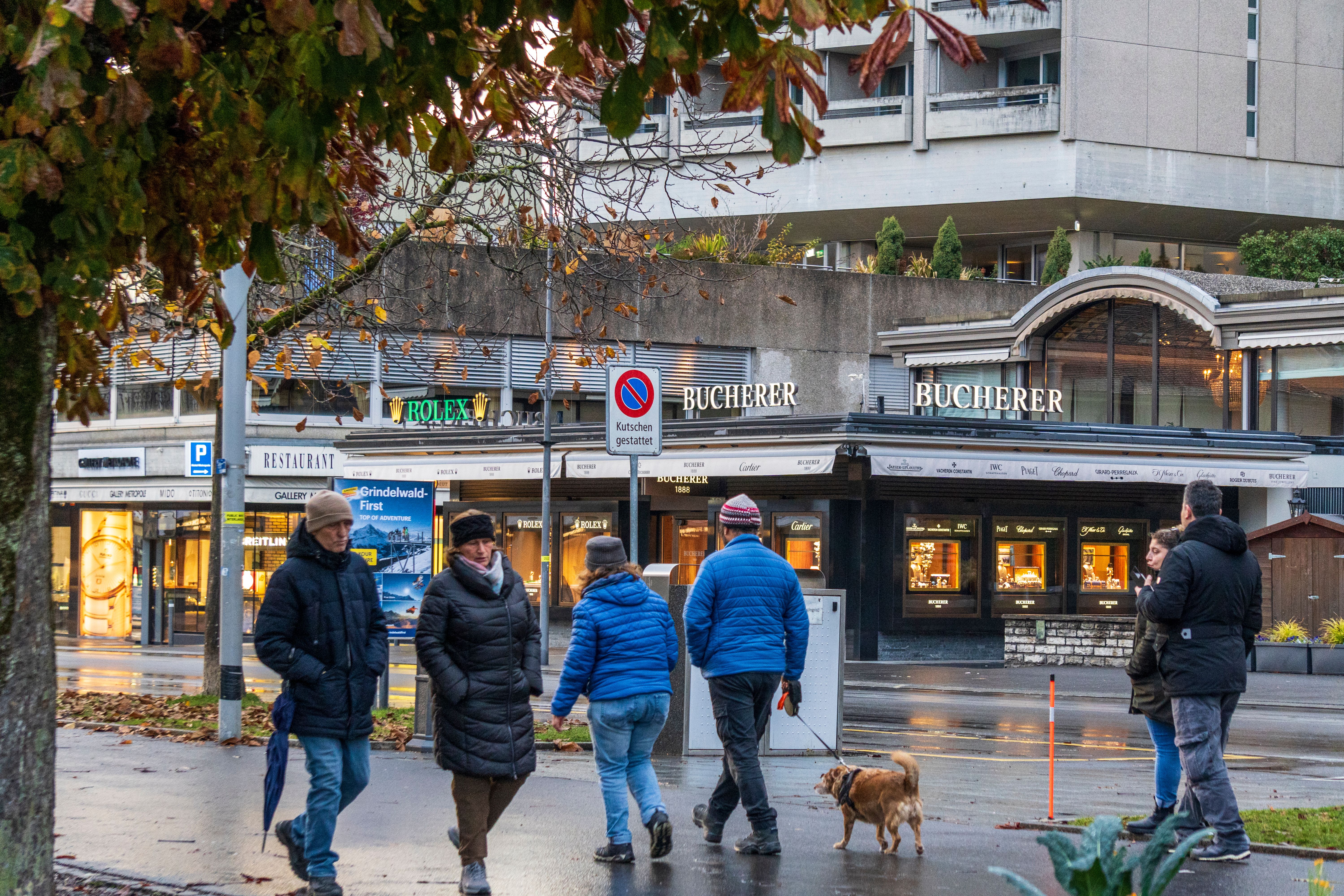 Autumn Walk in Central Interlaken, Switzerland · Free Stock Photo