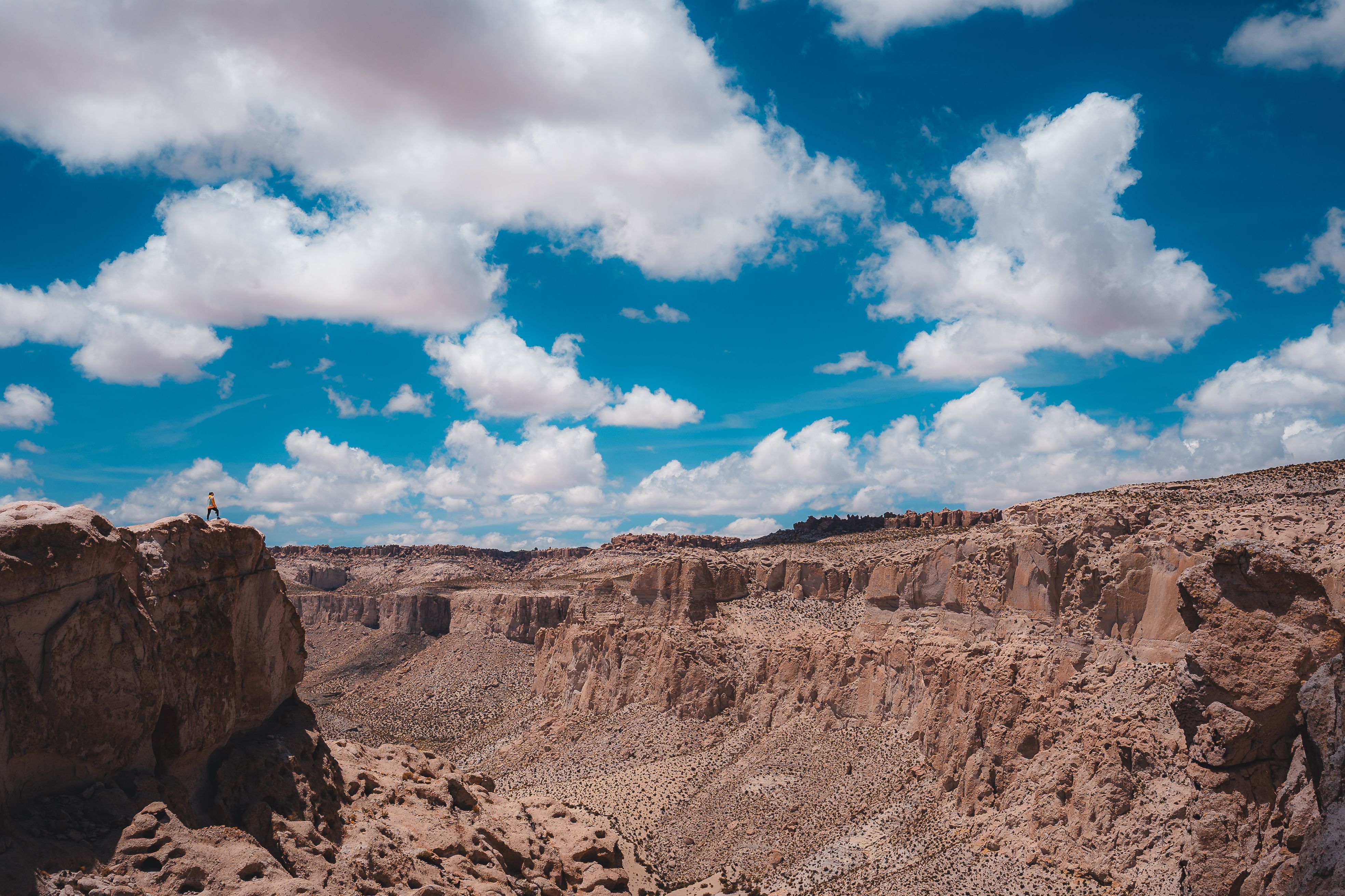 Stunning Uyuni Canyon Landscape under Vibrant Sky · Free Stock Photo