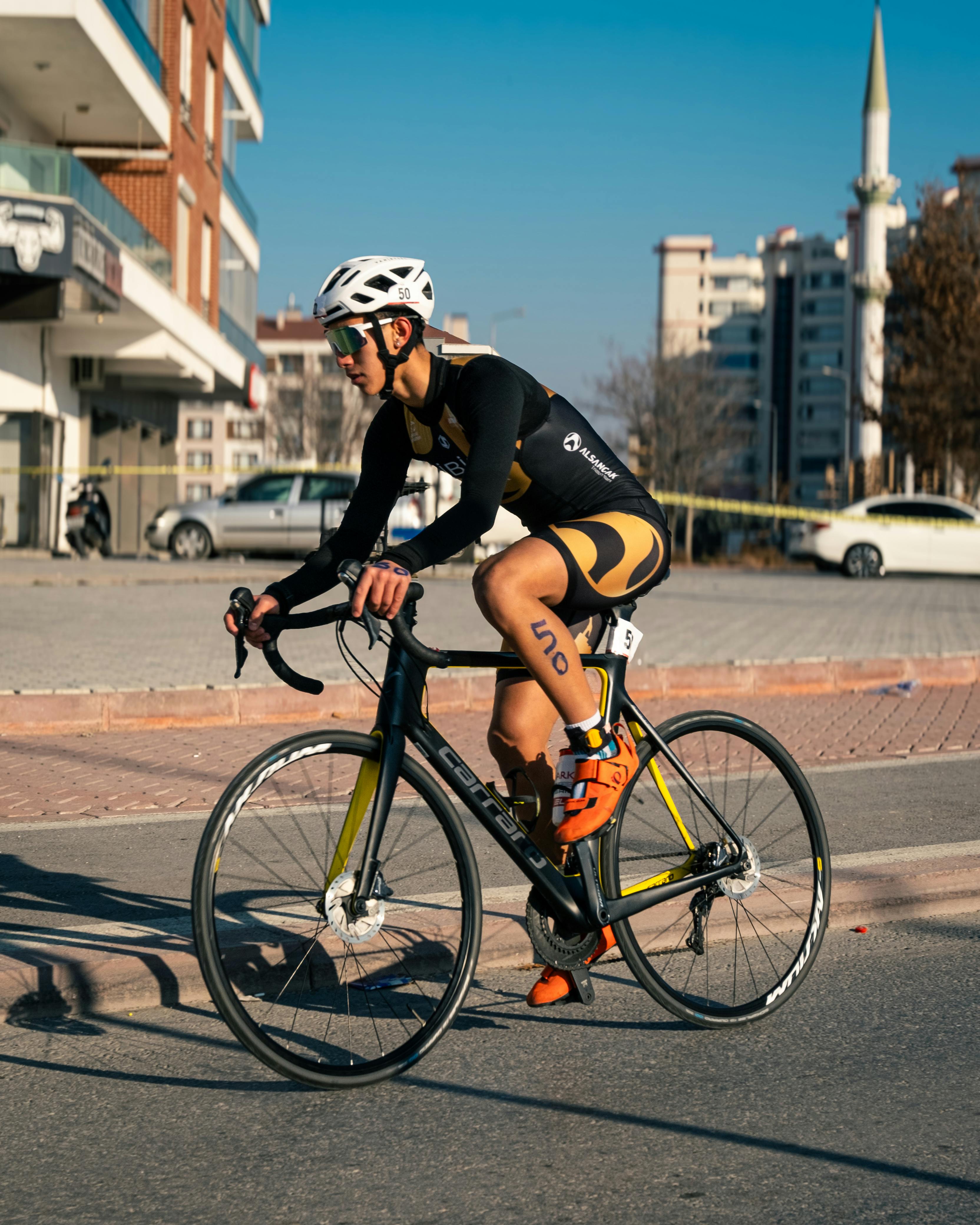 Competitive Cycling Event in Konya, Türkiye · Free Stock Photo