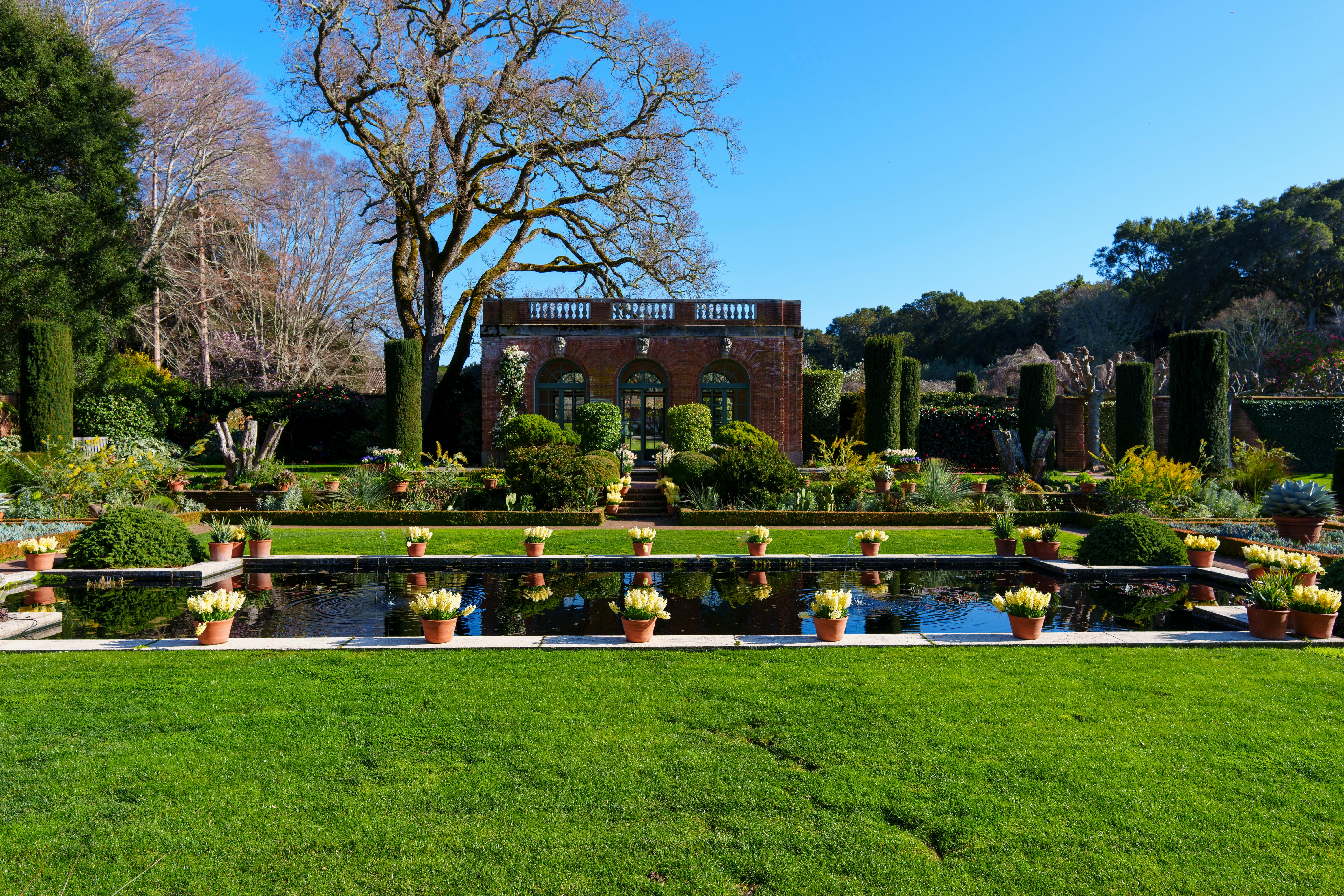 Manicured Landscaping Photos, Download The BEST Free Manicured ...