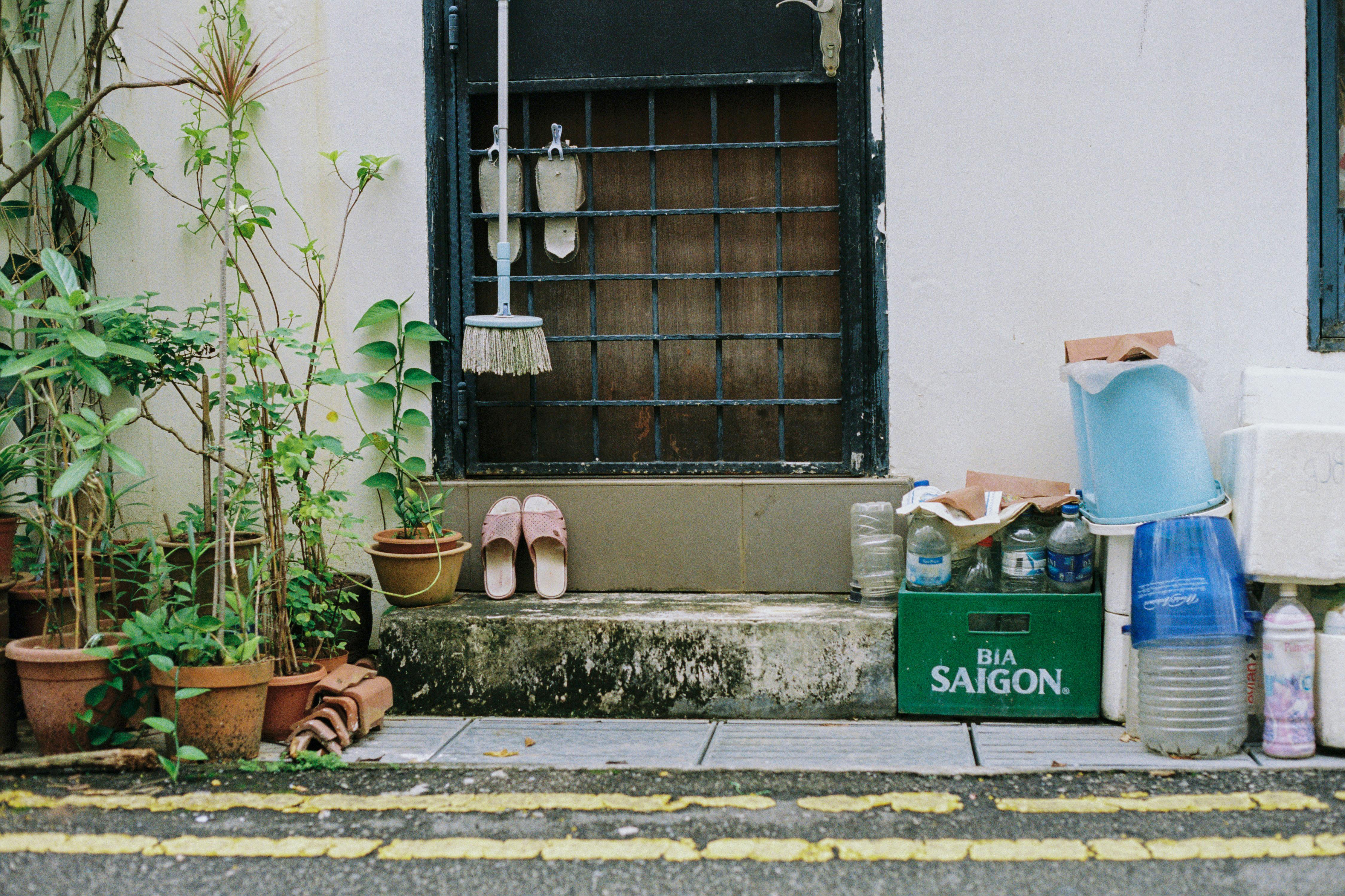 Charming Alleyway Corner in Singapore · Free Stock Photo