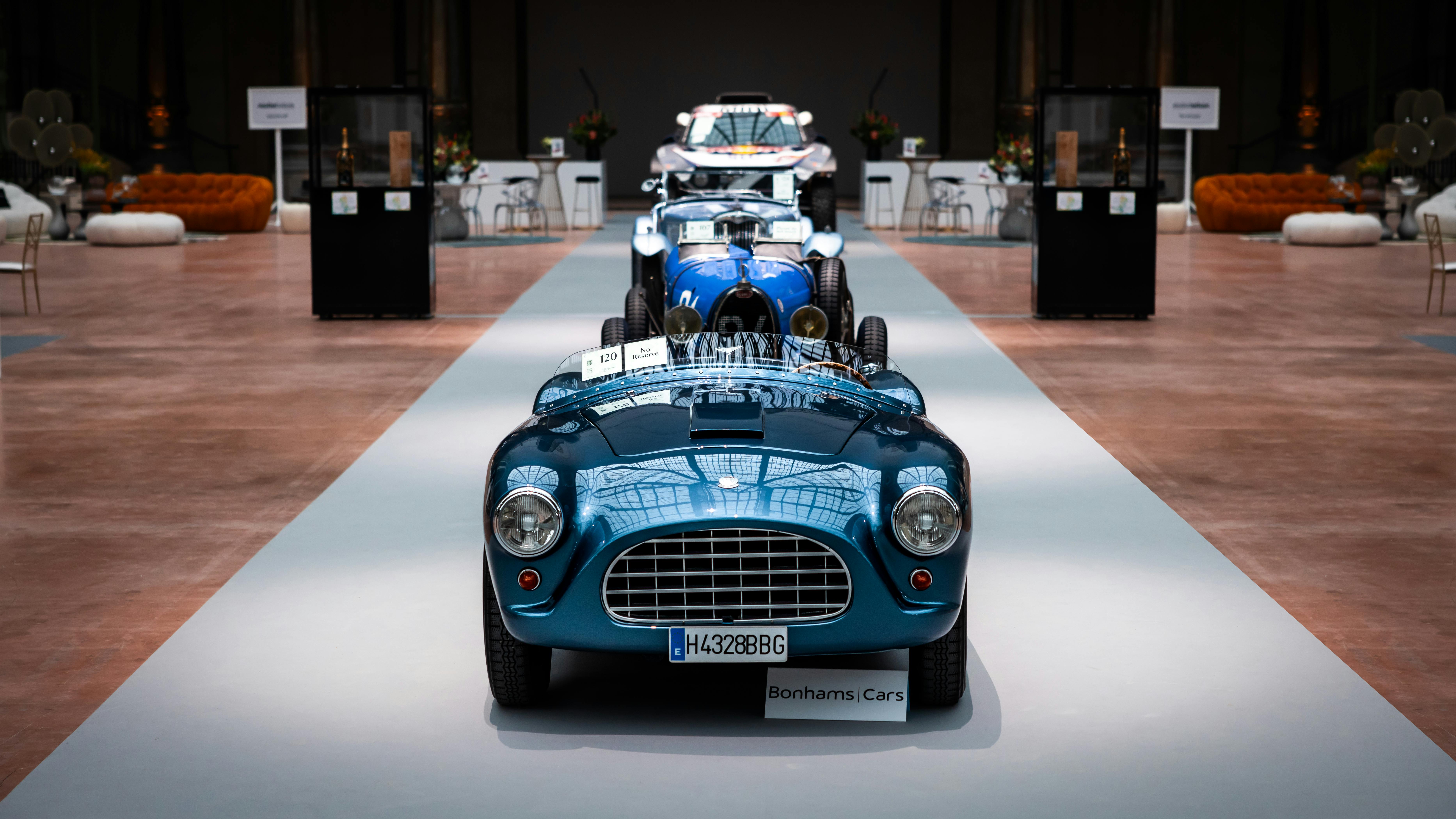 Auction House Photos, Download The BEST Free Auction House Stock Photos ...