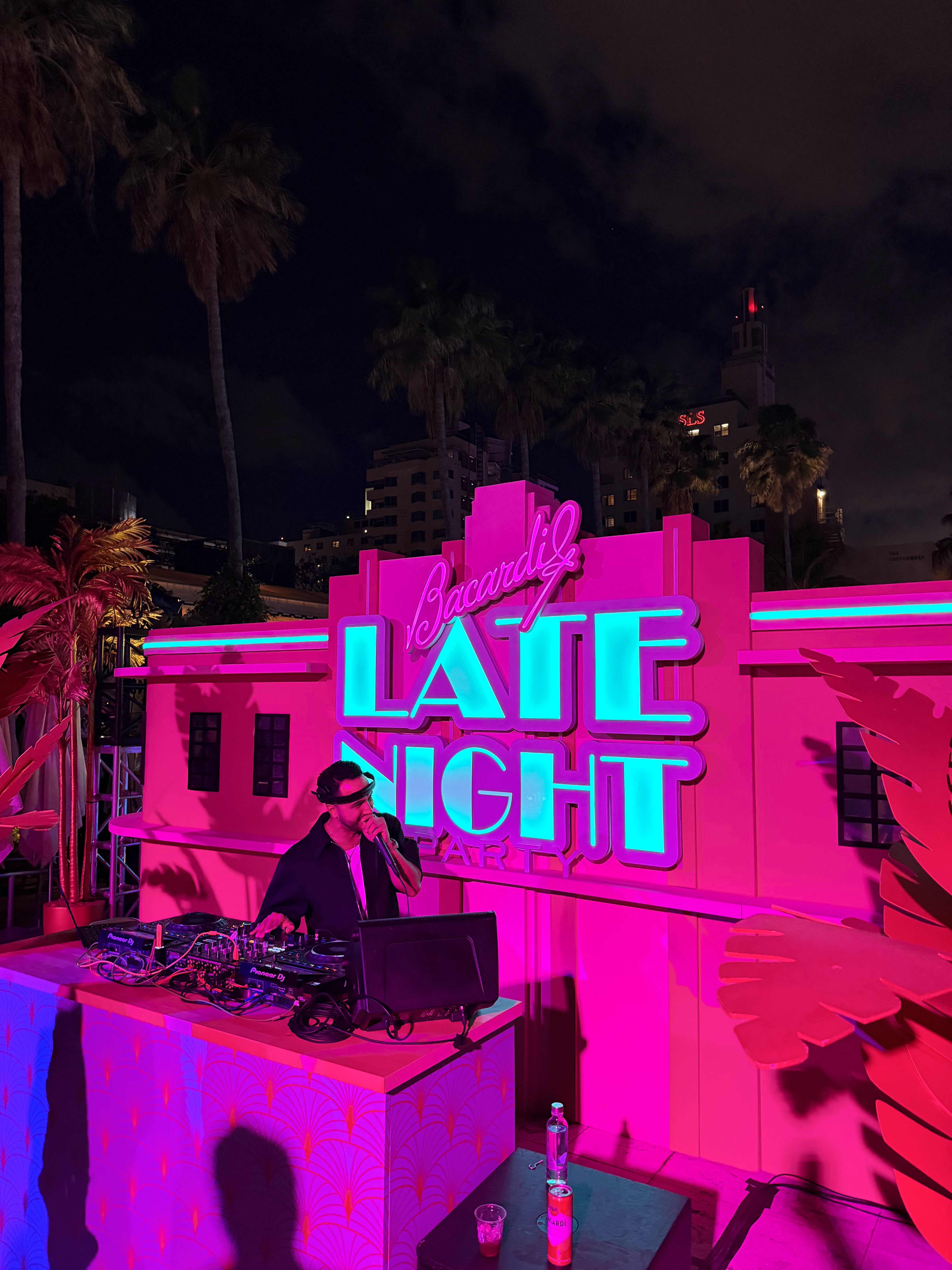 Vibrant Late Night DJ Performance Outdoors · Free Stock Photo