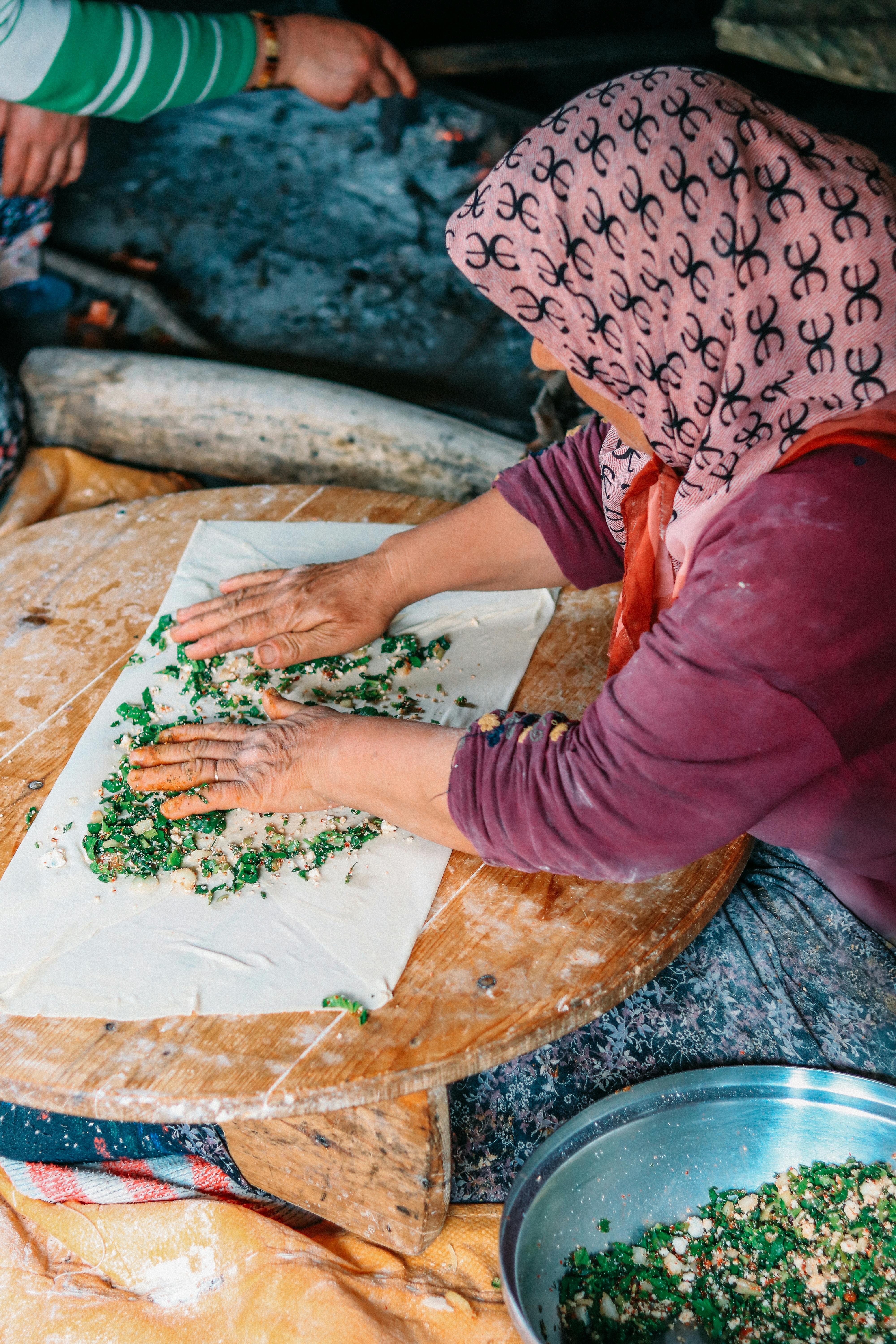 Human Cooking Photos, Download The BEST Free Human Cooking Stock Photos ...