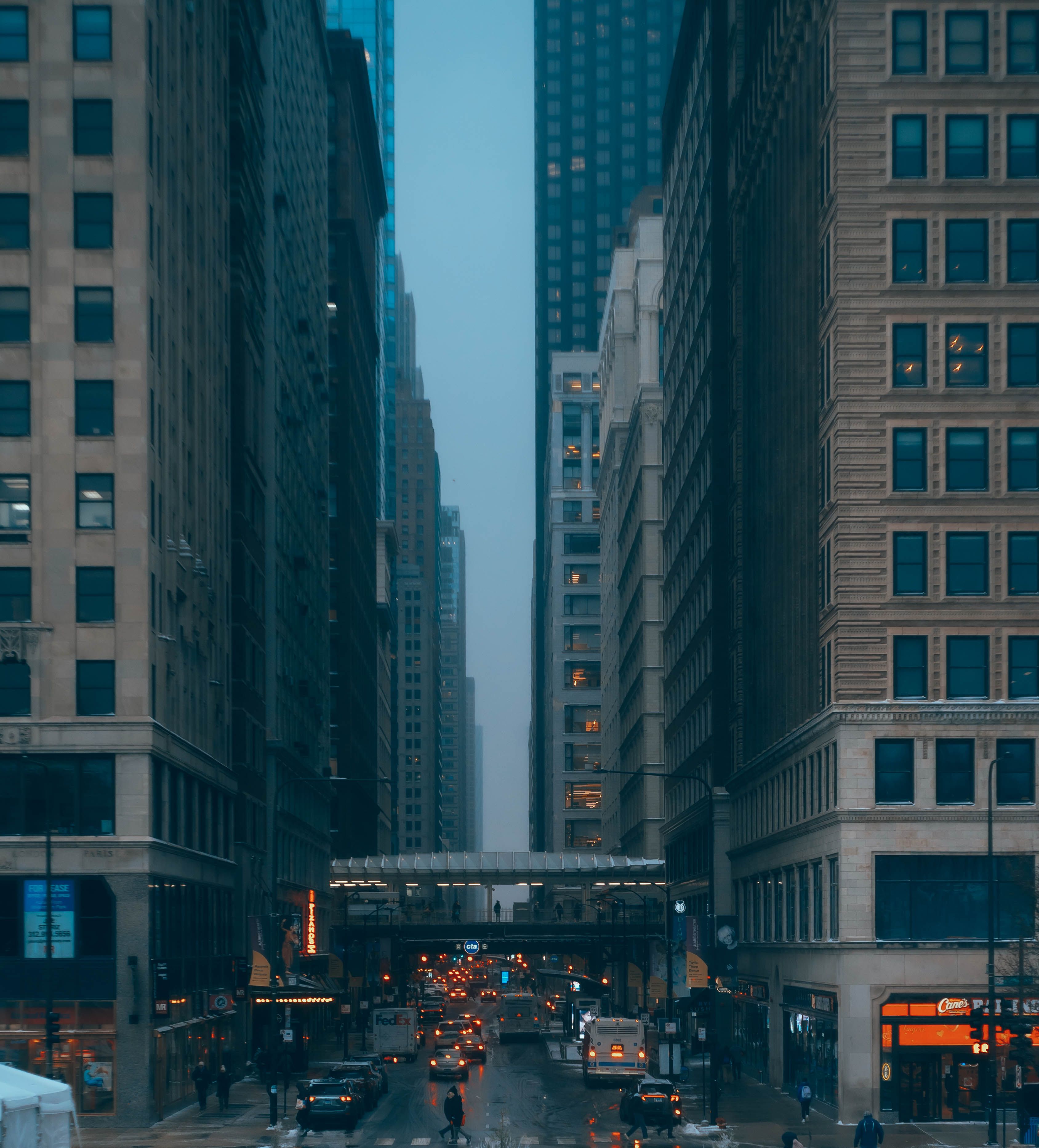 Rainy Day in Downtown Chicago Street View · Free Stock Photo