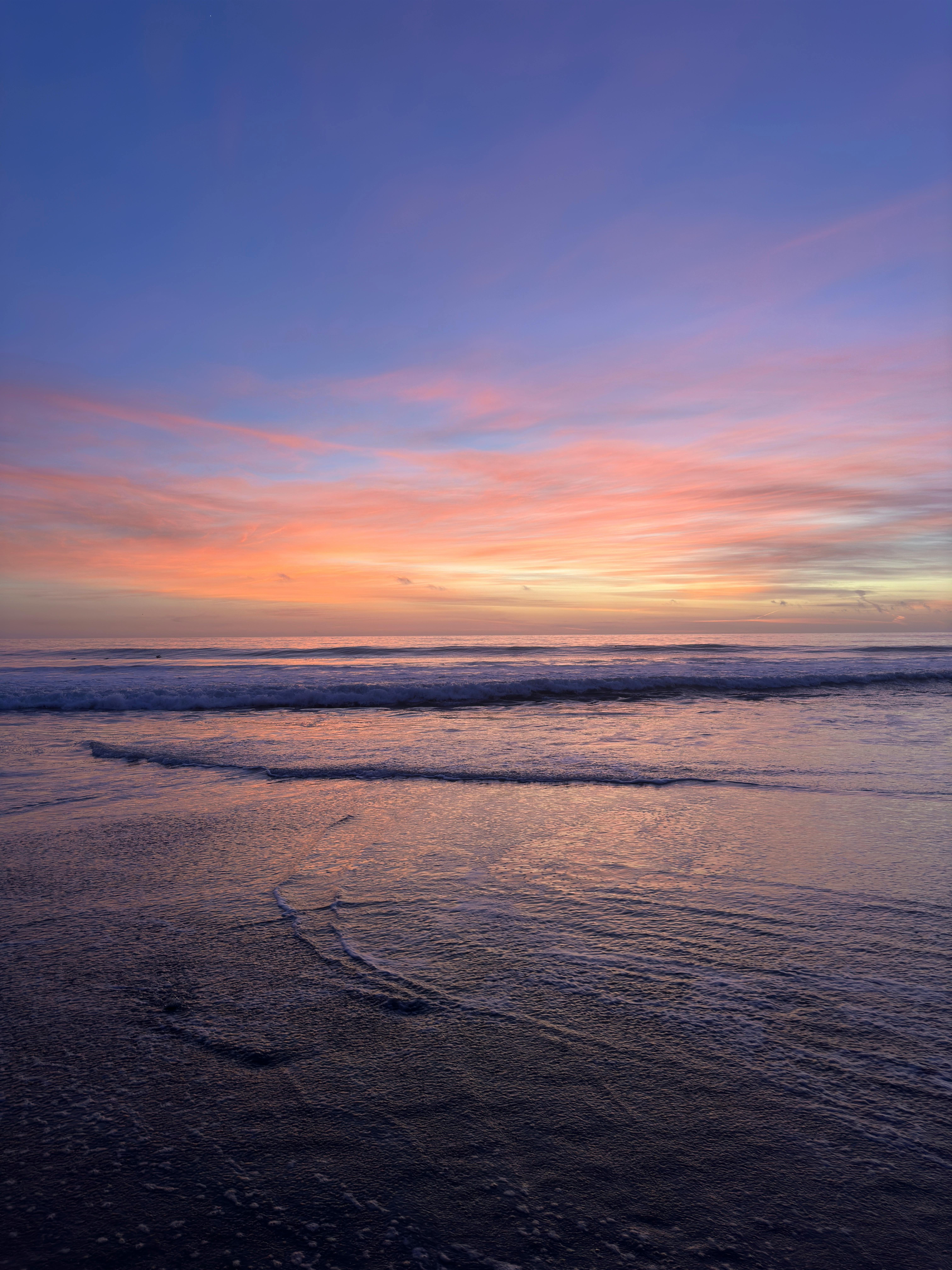 Stunning Malibu Beach Sunset with Vibrant Colors · Free Stock Photo
