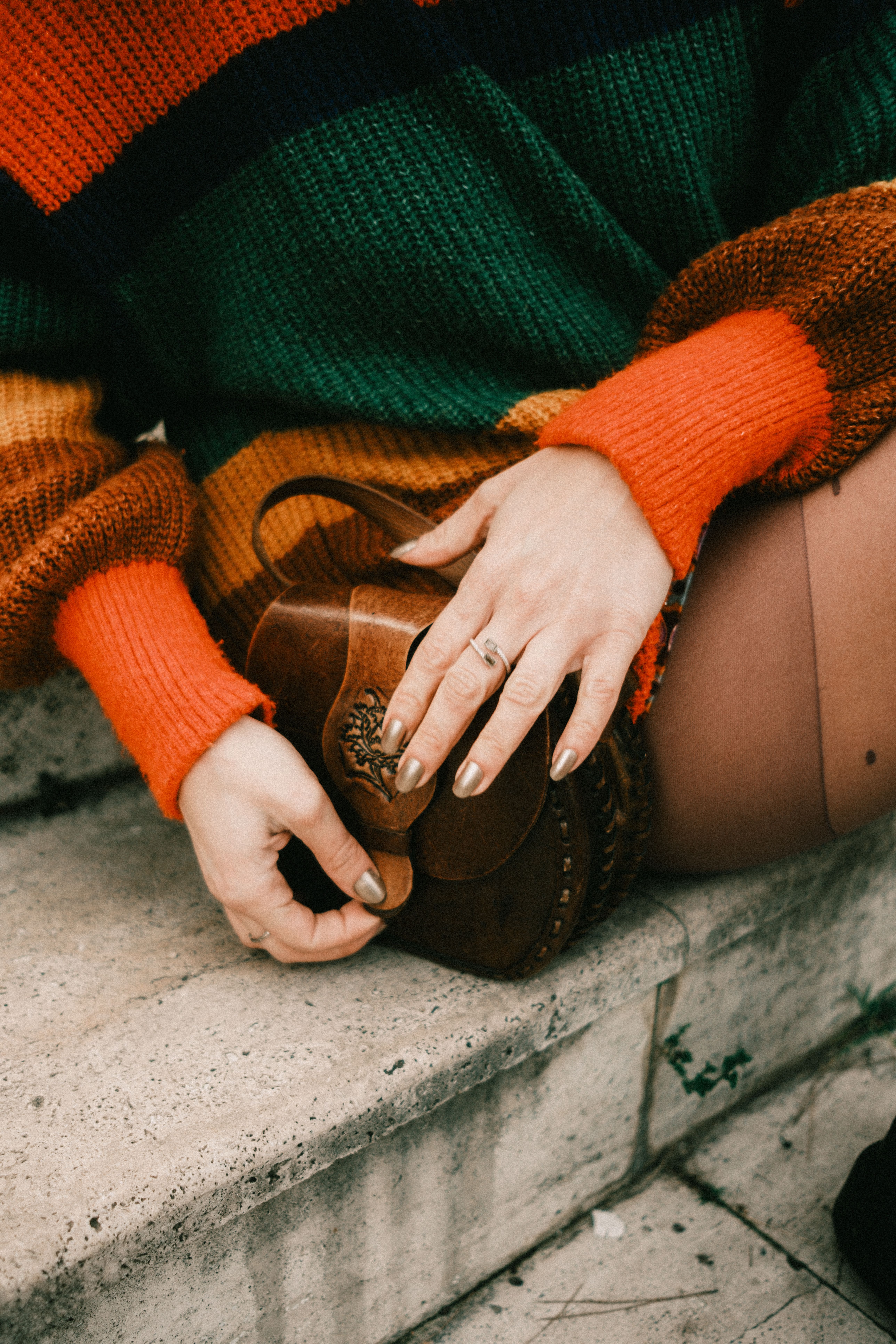 Fashionable Hands with Vintage Leather Purse · Free Stock Photo
