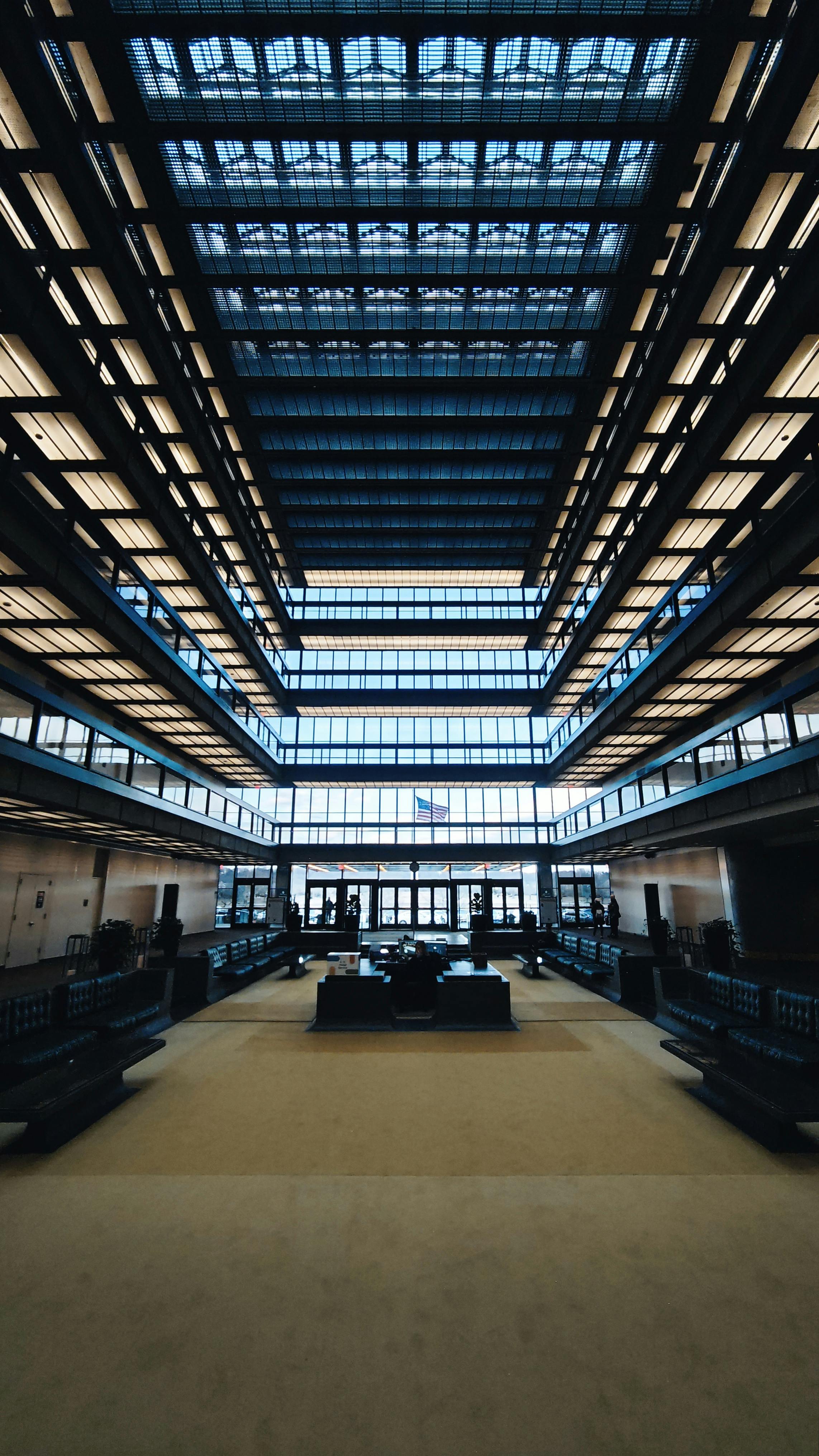 Modern Atrium Interior with Abstract Lighting · Free Stock Photo