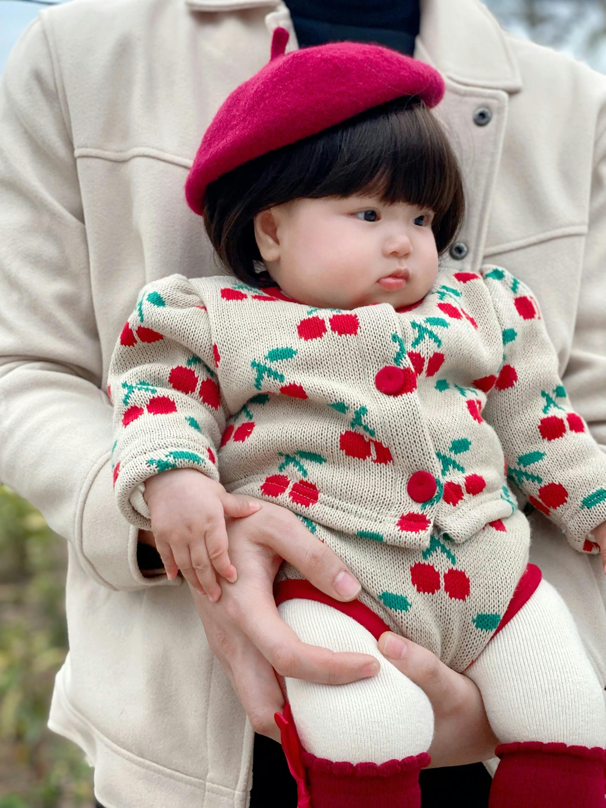 Parent Child Disconnect Photos, Download The BEST Free Parent Child ...