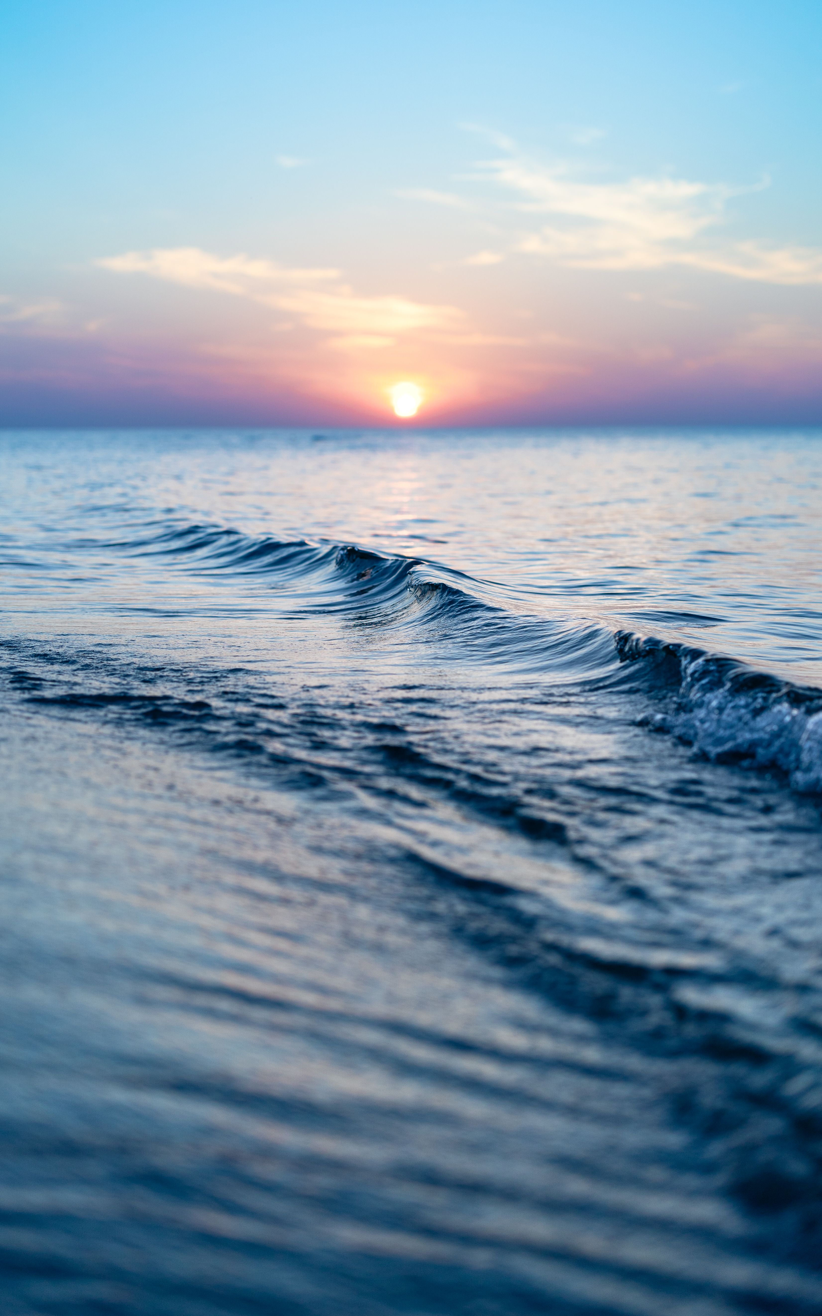 Blue Waves 4k Sunset