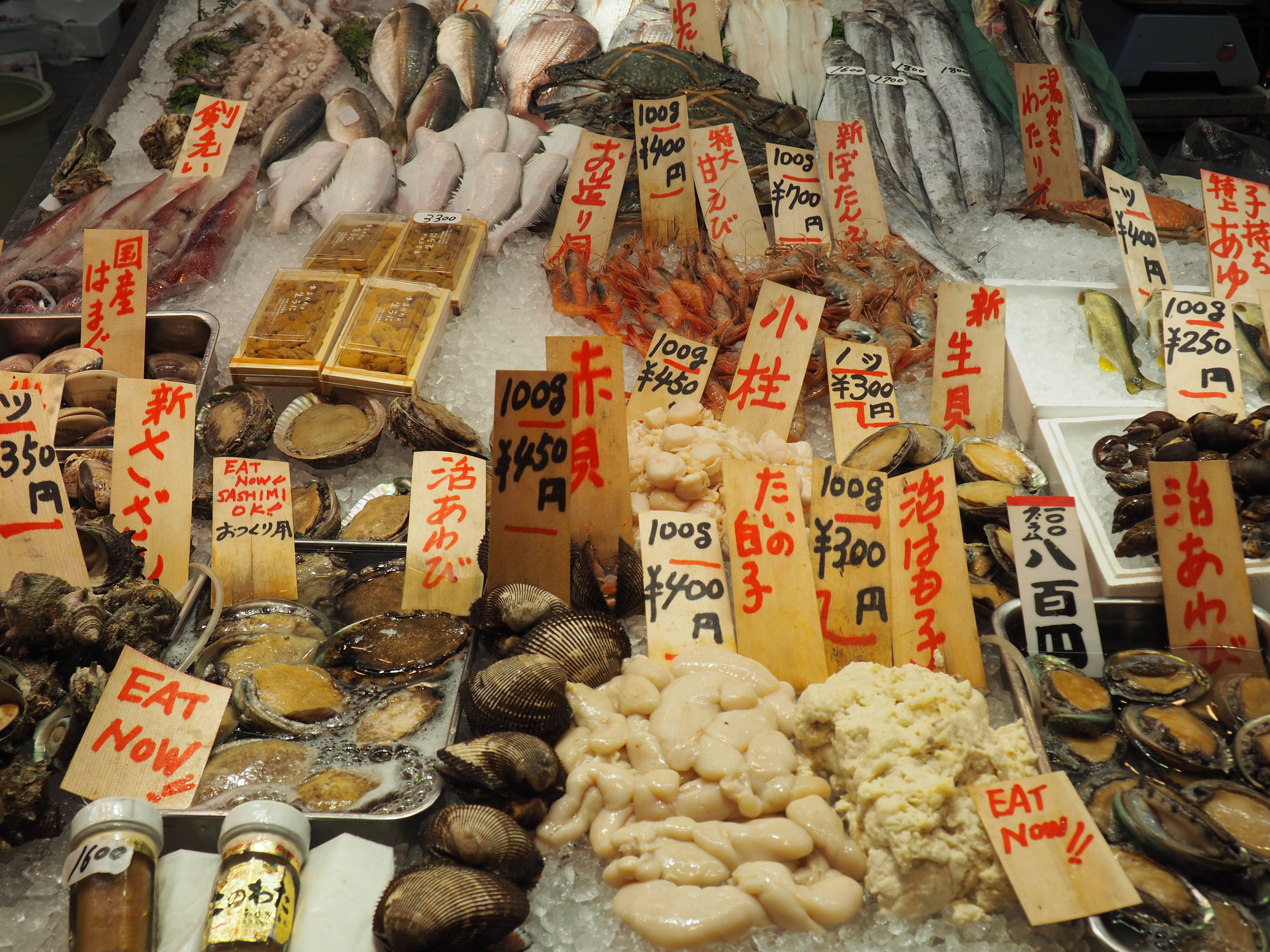 Vibrant Seafood Display at Local Fish Market · Free Stock Photo