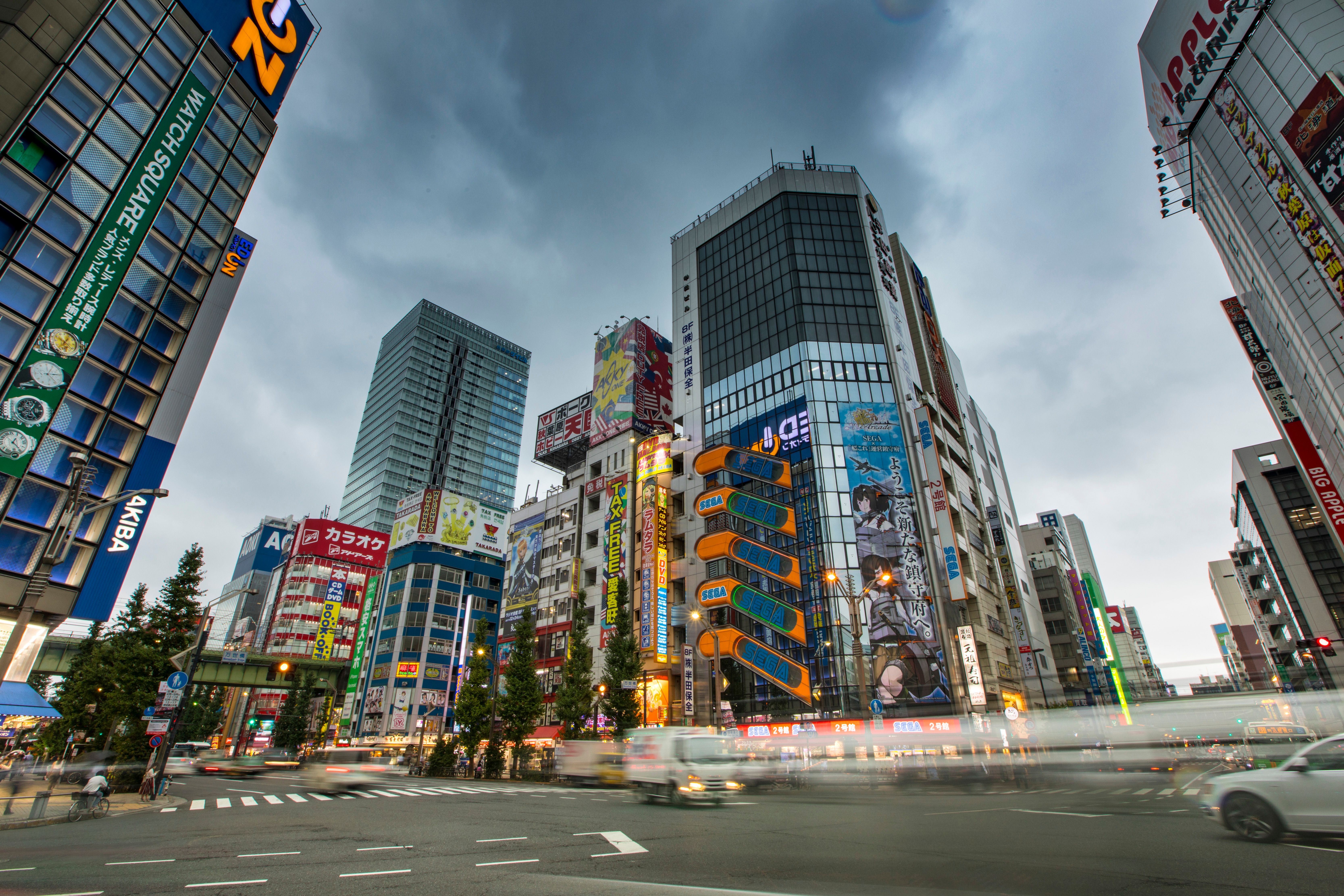 Vibrant Tokyo Cityscape with Neon Signs · Free Stock Photo