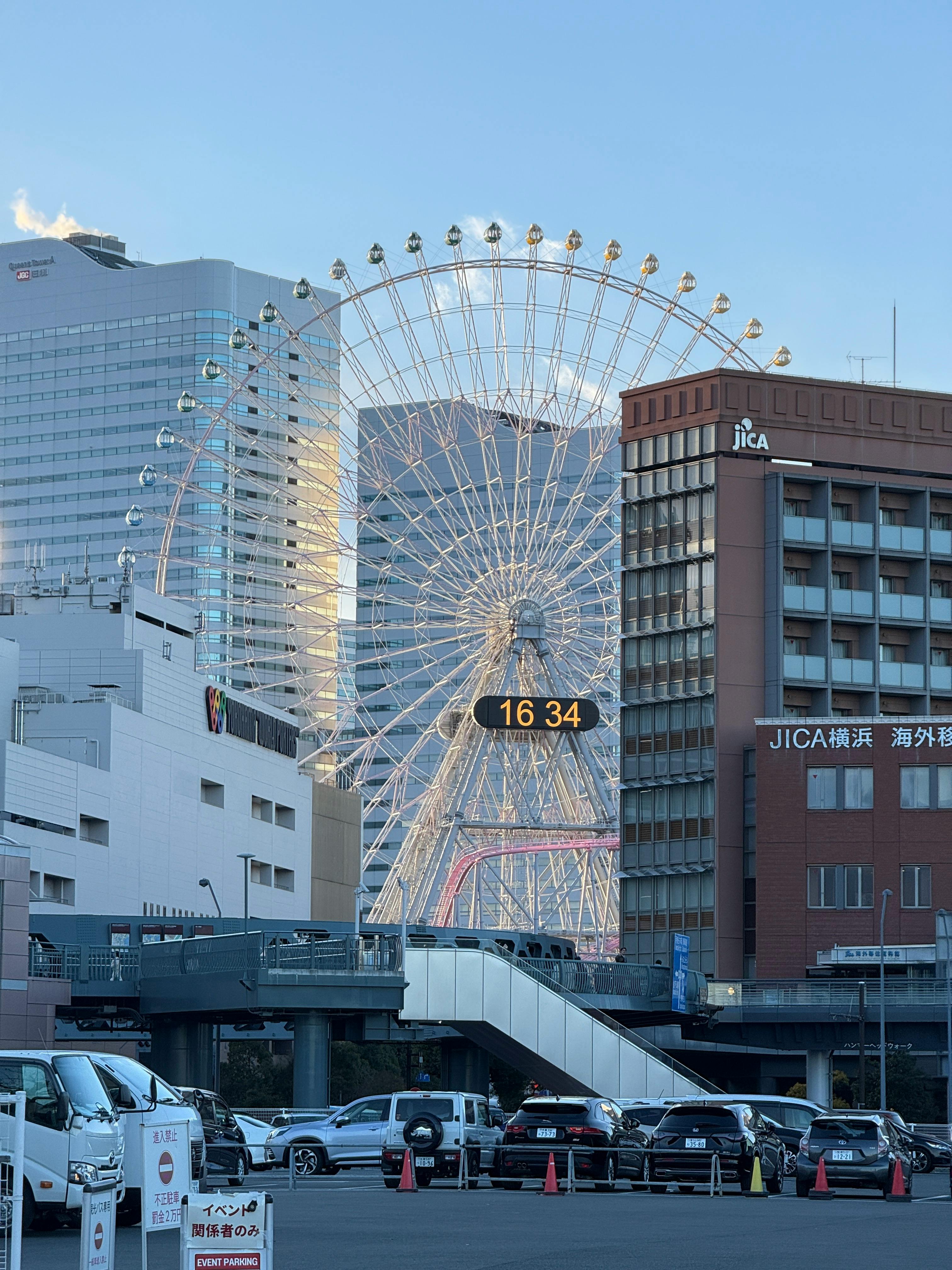 Iconic Ferris Wheel at Yokohama Port, Japan · Free Stock Photo
