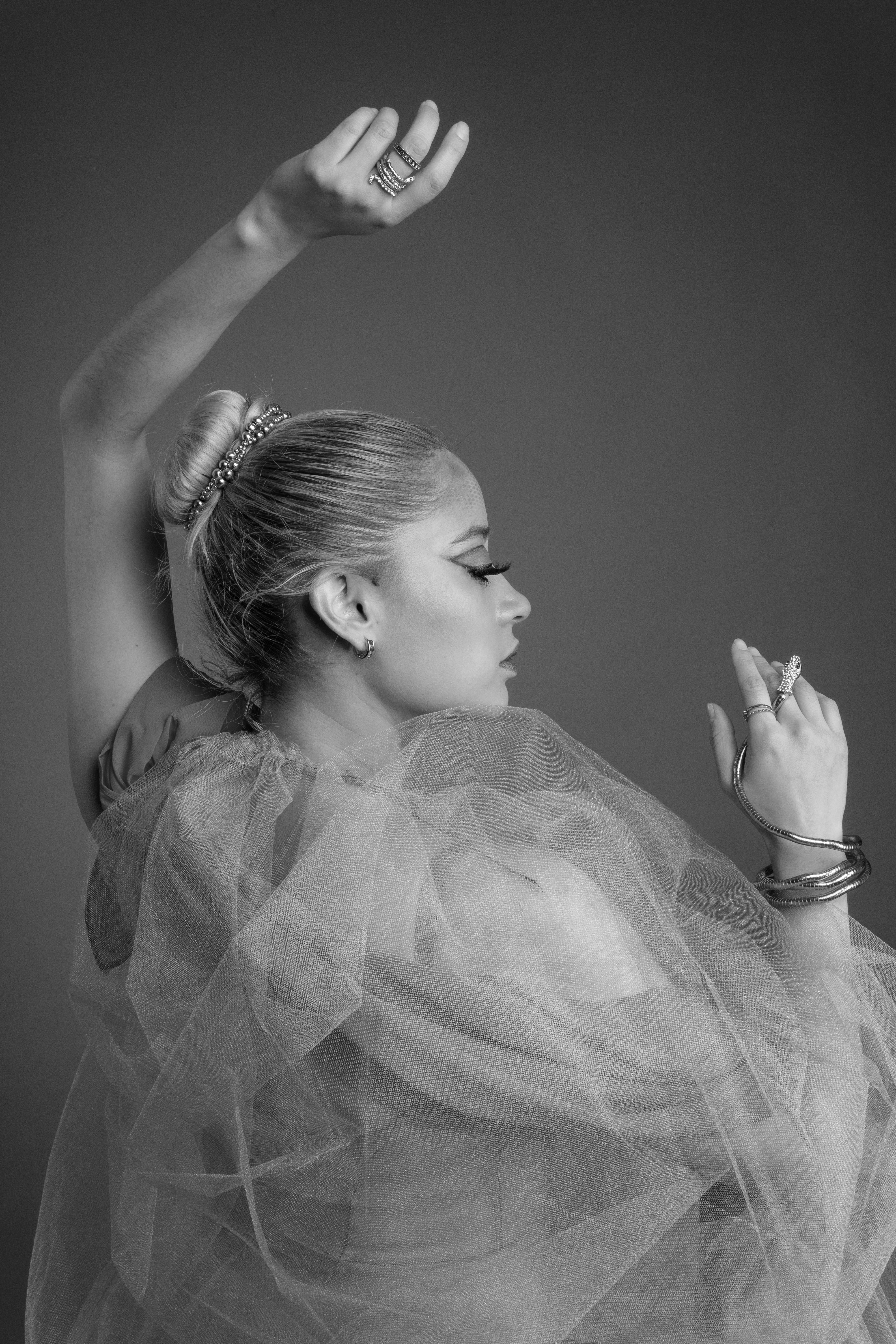 Elegant Ballet Dancer in Artistic Pose · Free Stock Photo