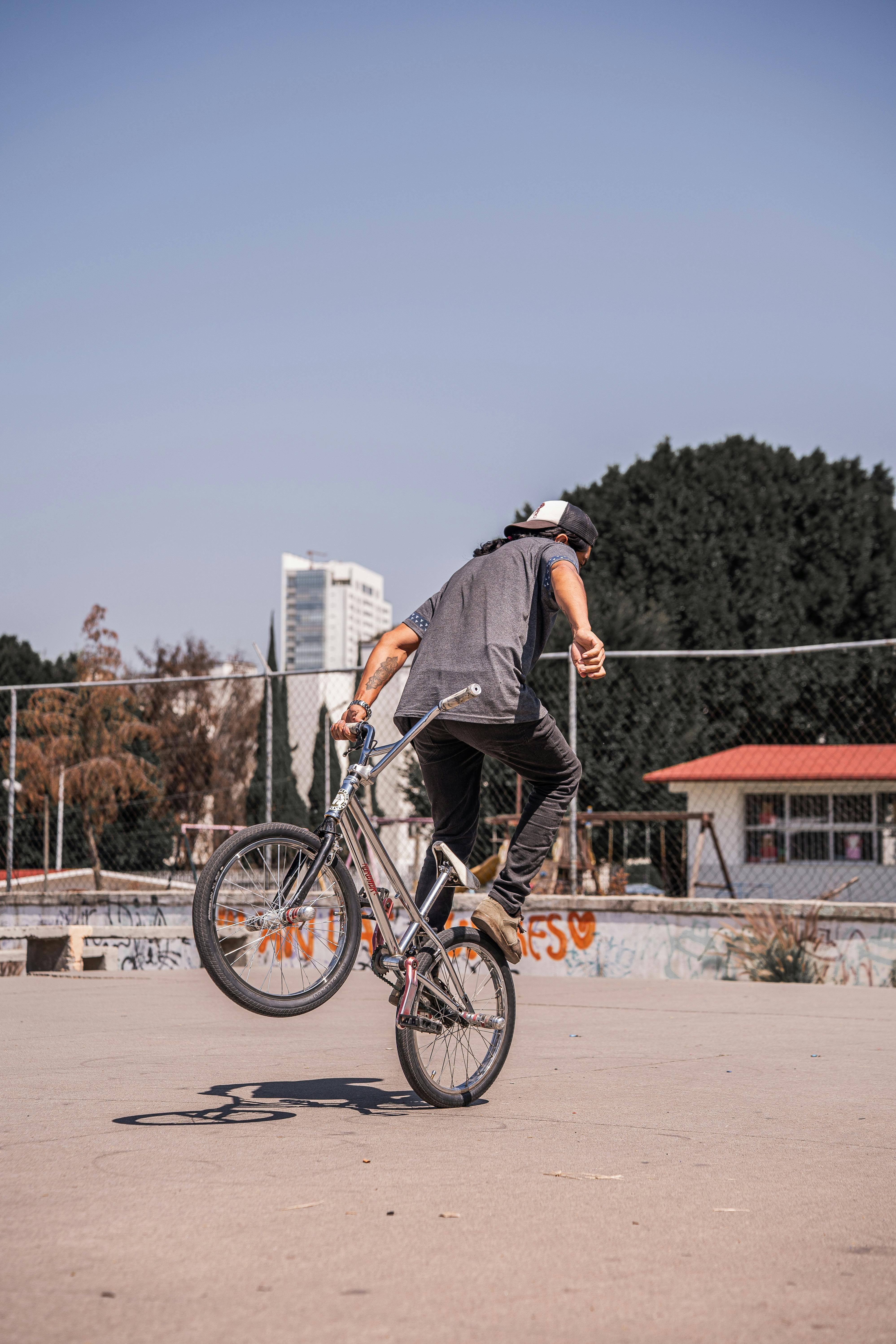 BMX Stunt Rider Performing Trick in Puebla Skatepark · Free Stock Photo