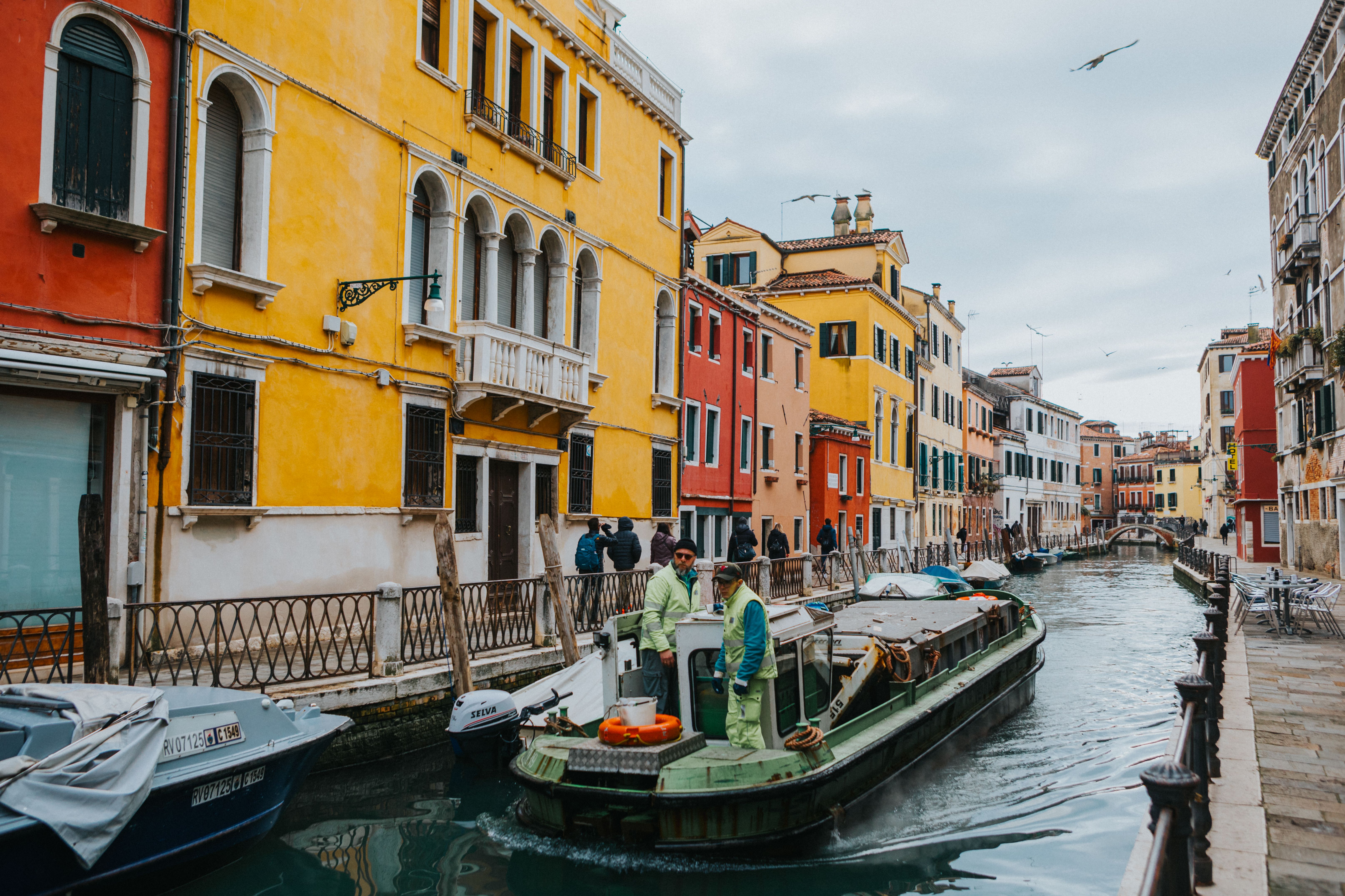 Scenic Venice Canal with Colorful Buildings and Boat · Free Stock Photo