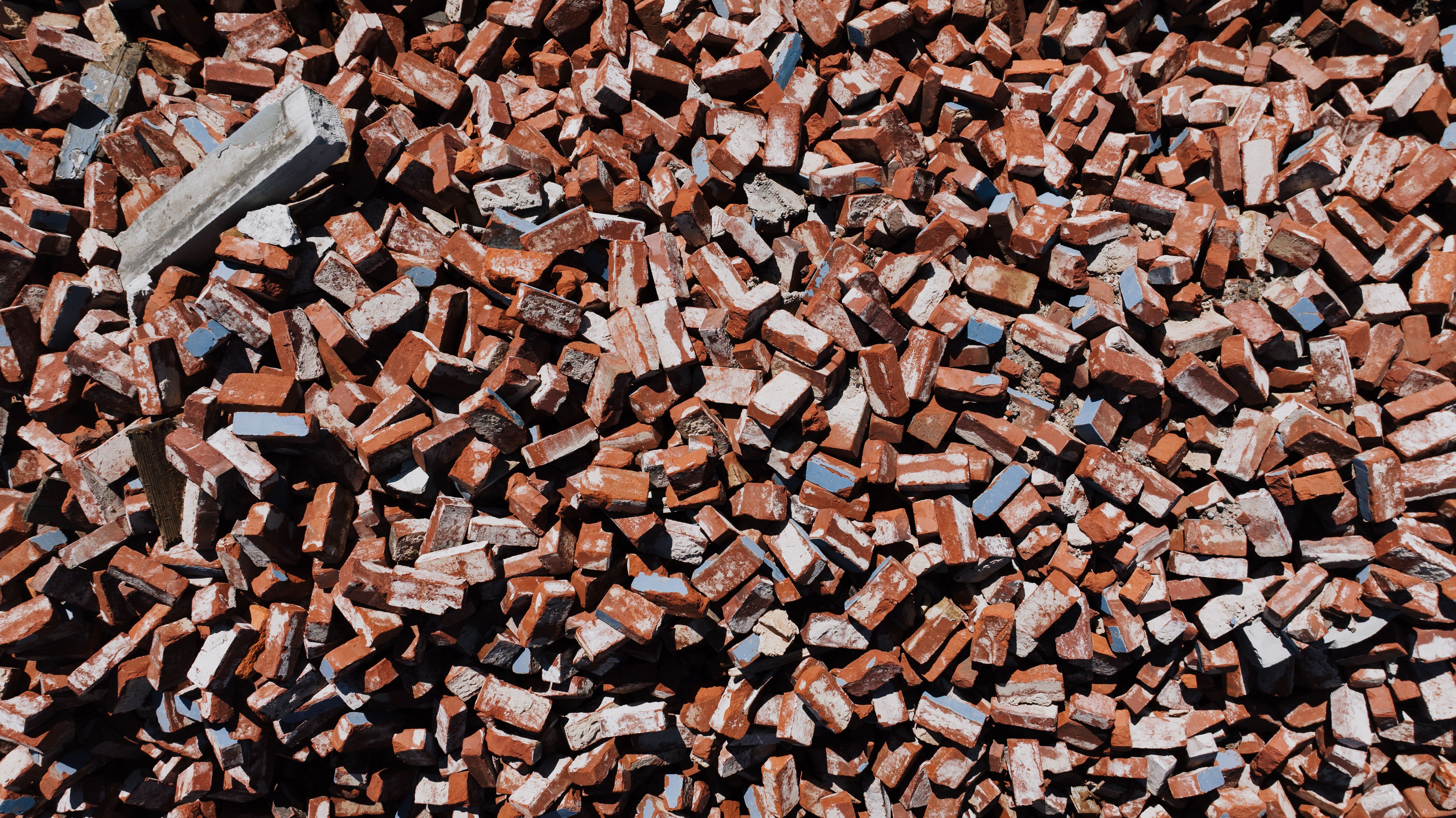 Pile of Red Bricks in Chattanooga, Tennessee · Free Stock Photo