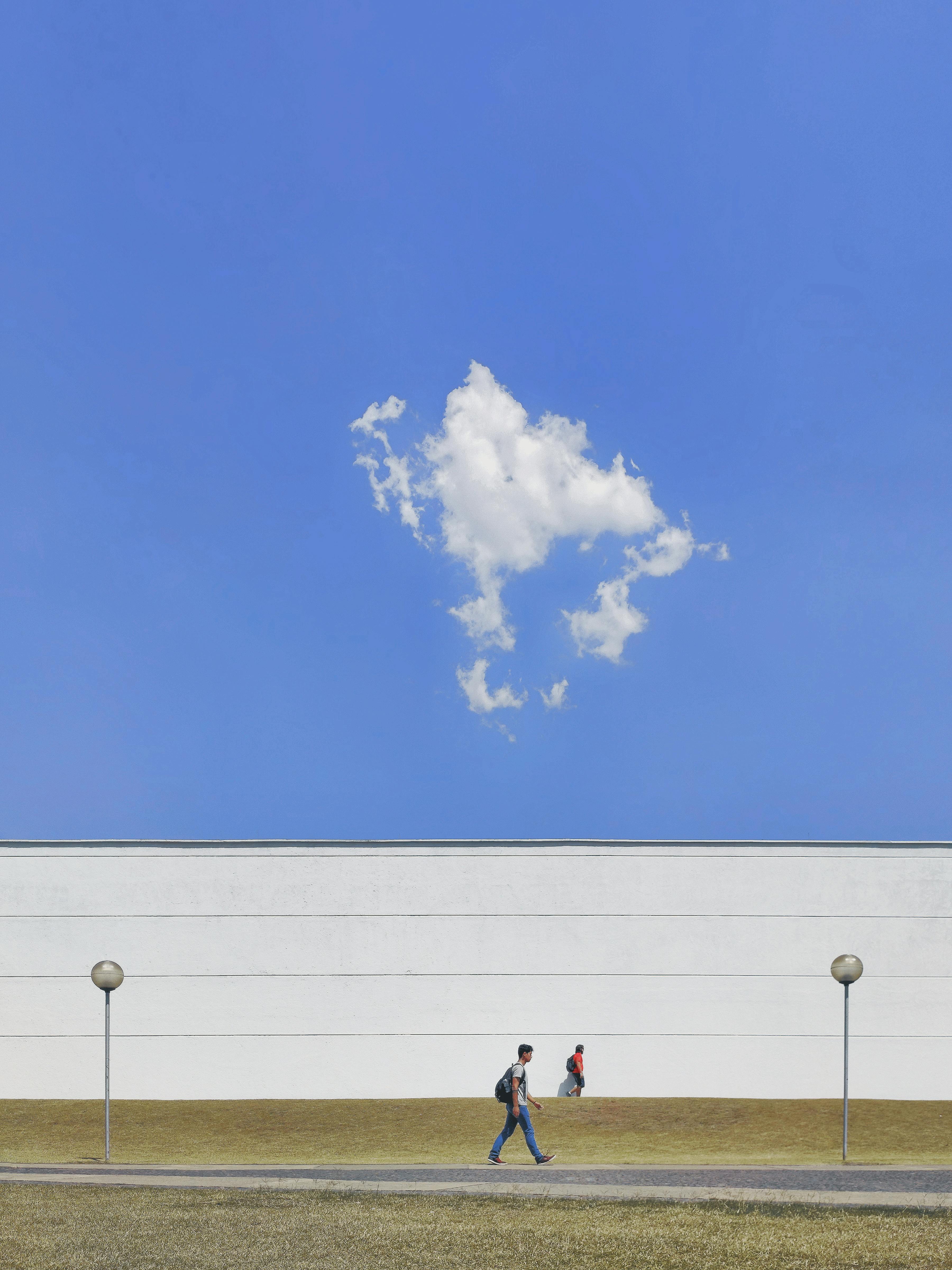 1000+ Amazing Blue Wall Photos · Pexels · Free Stock Photos