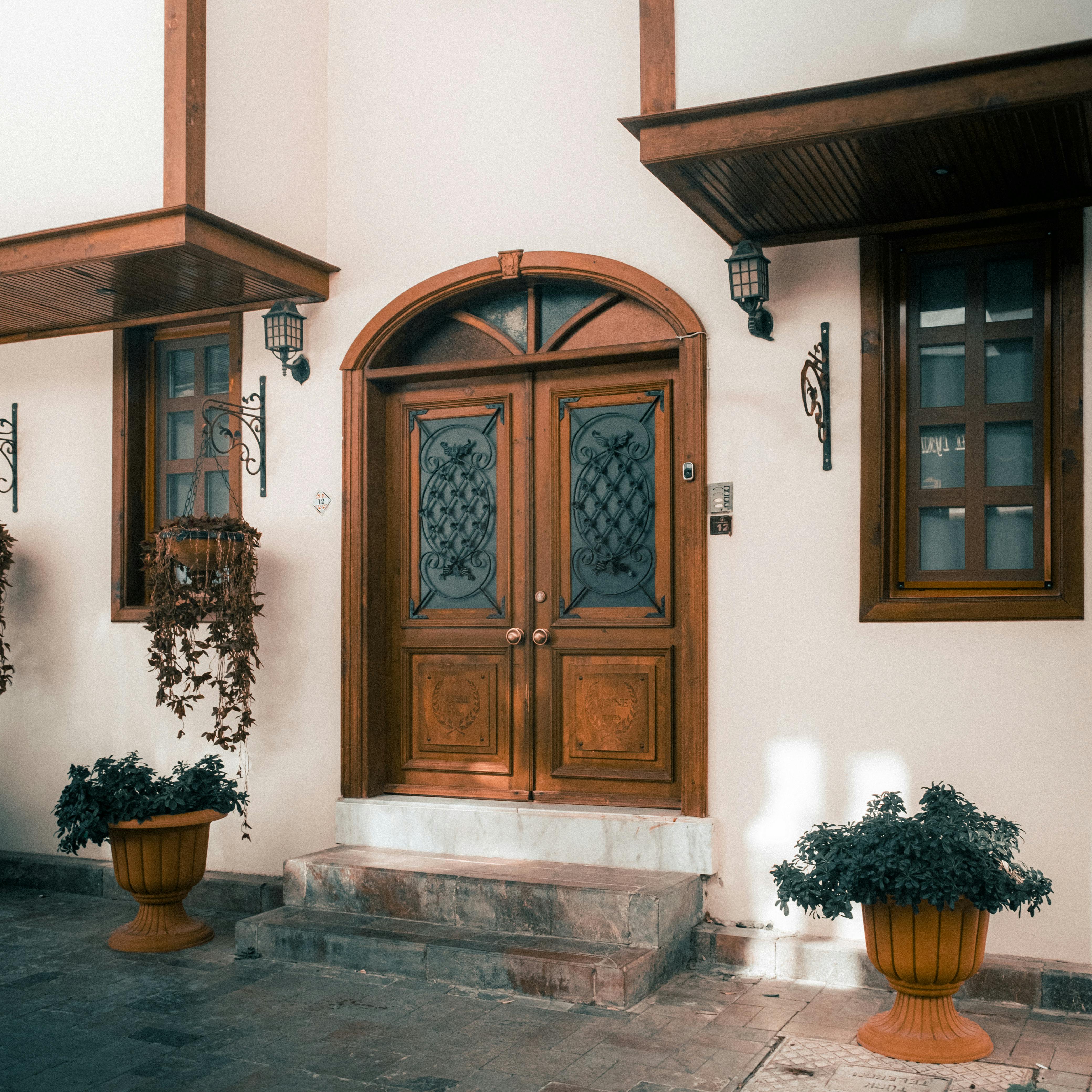 Walls Around House Photos, Download The BEST Free Walls Around House ...