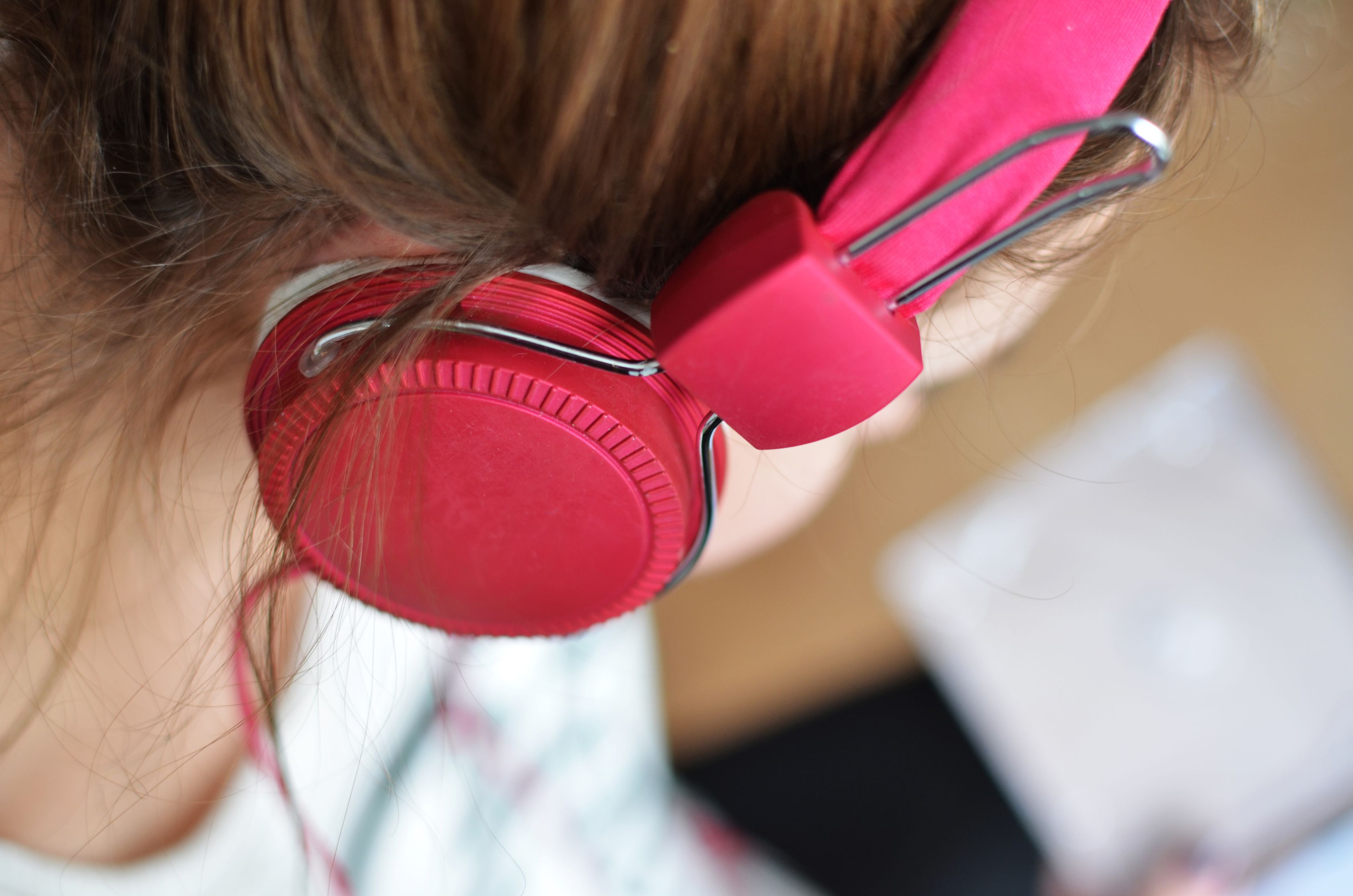 Woman Wearing Pink Headphones Free Stock Photo woman-wearing-pink-headphones-free-stock-photo