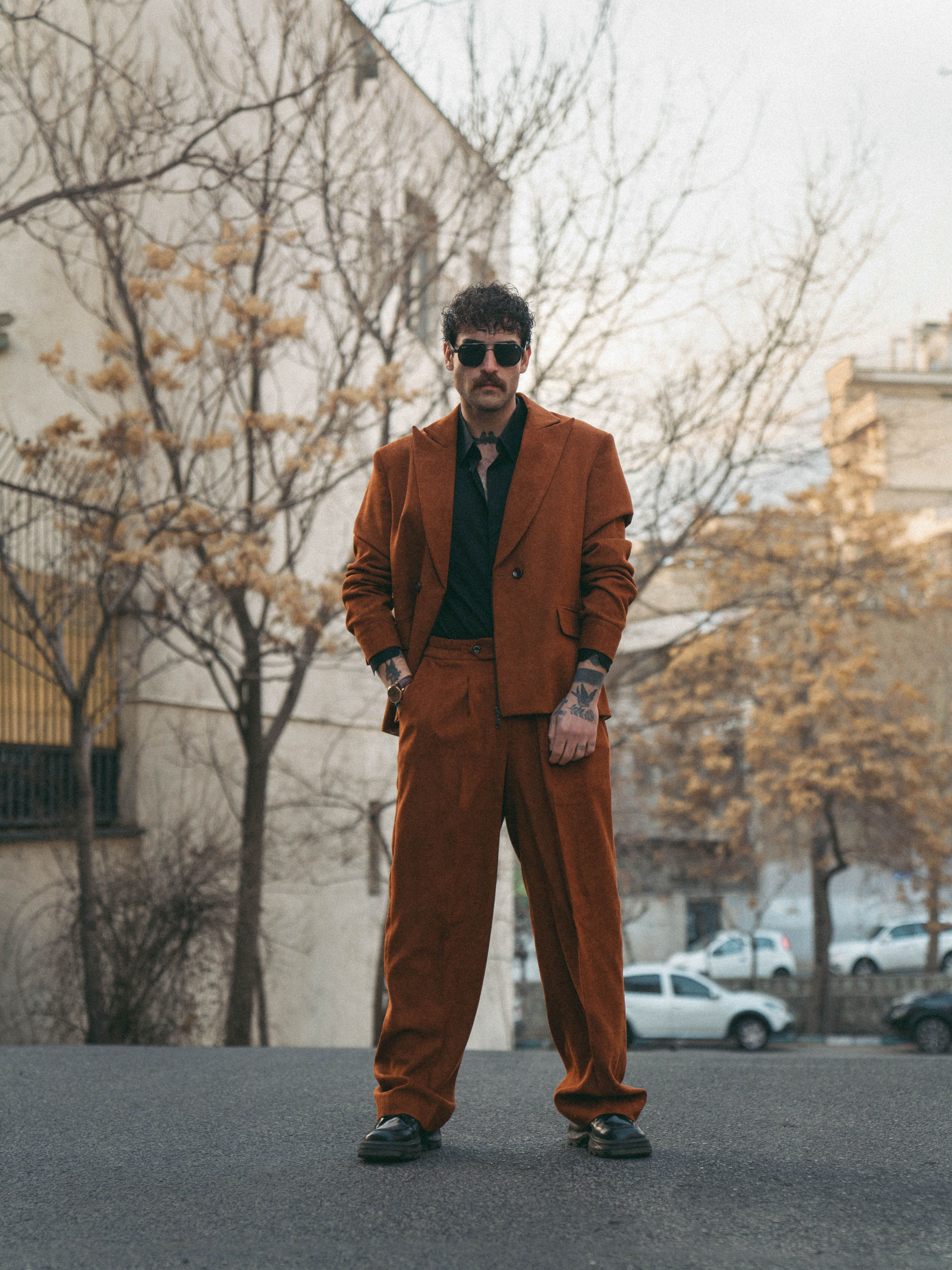 Stylish Man in Urban Fall Setting · Free Stock Photo