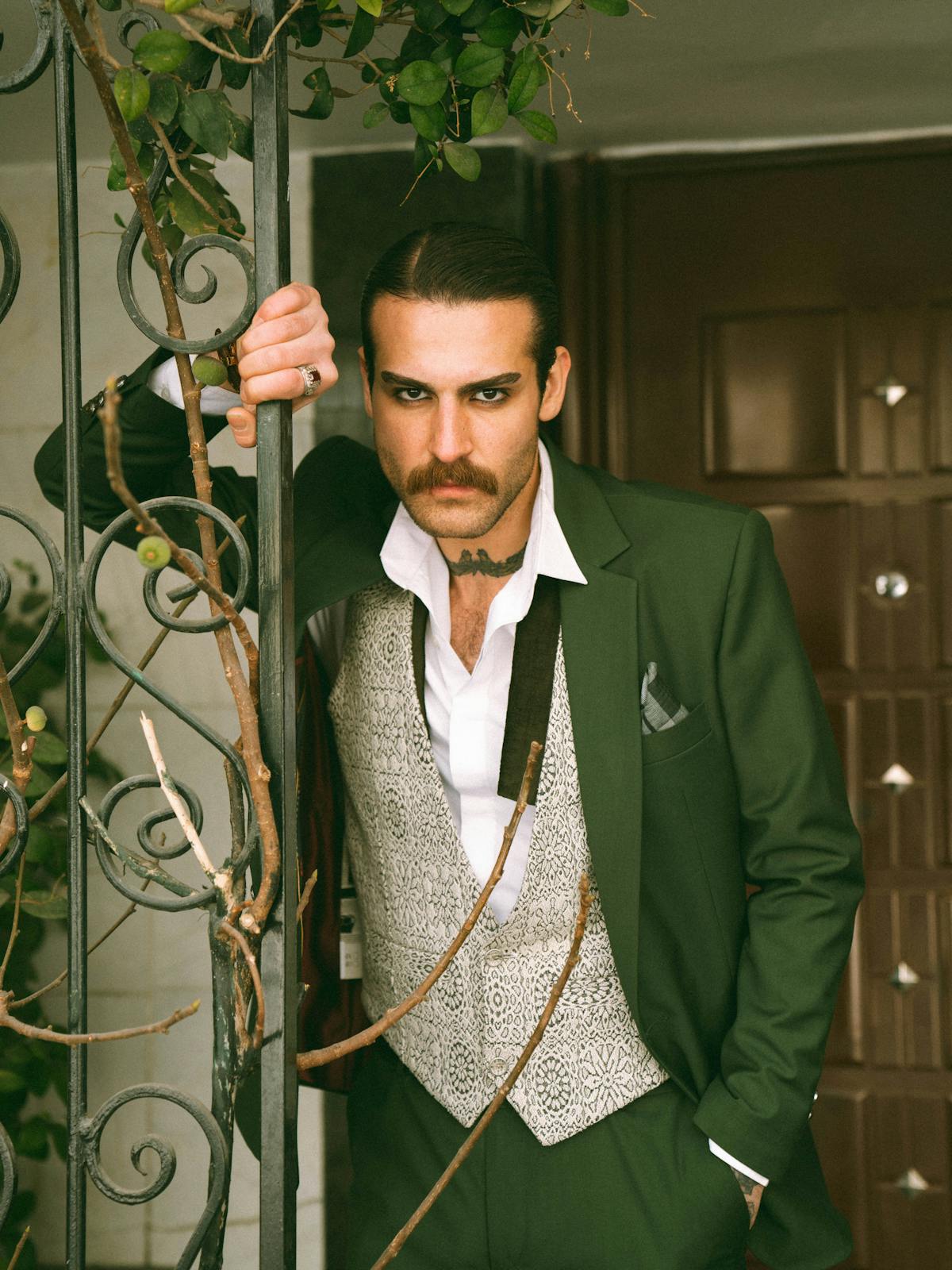 Tattoo Man Photos, Download The BEST Free Tattoo Man Stock Photos & HD ...