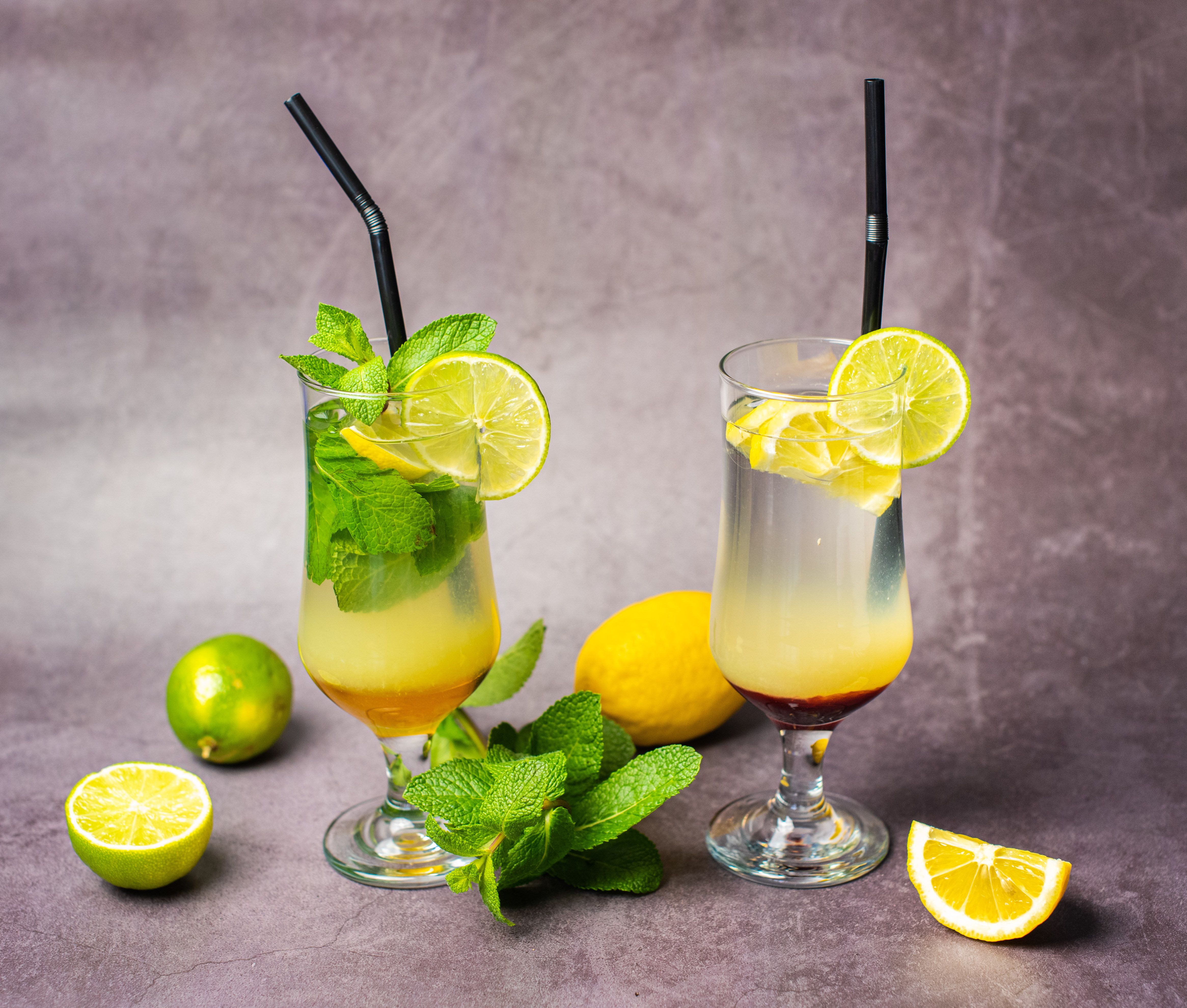 Refreshing Lemon and Mint Beverages Display · Free Stock Photo