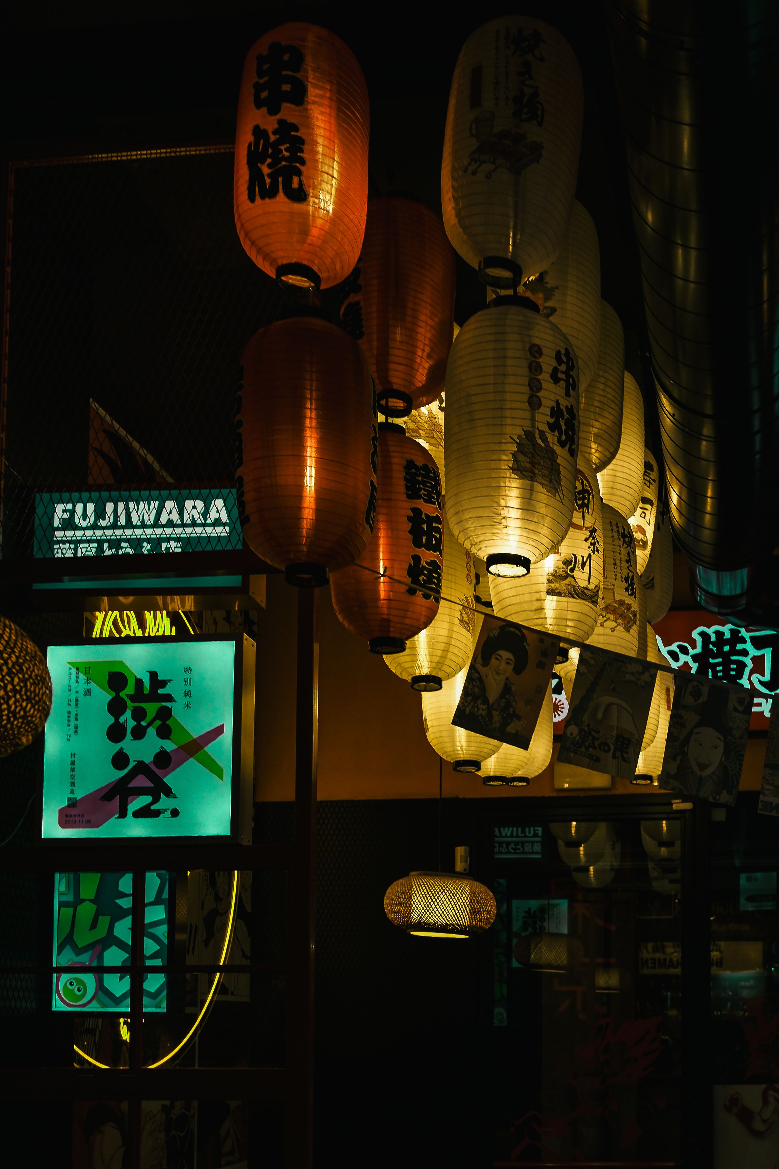 Neon-Lit Tokyo Restaurant with Futuristic Vibes · Free Stock Photo