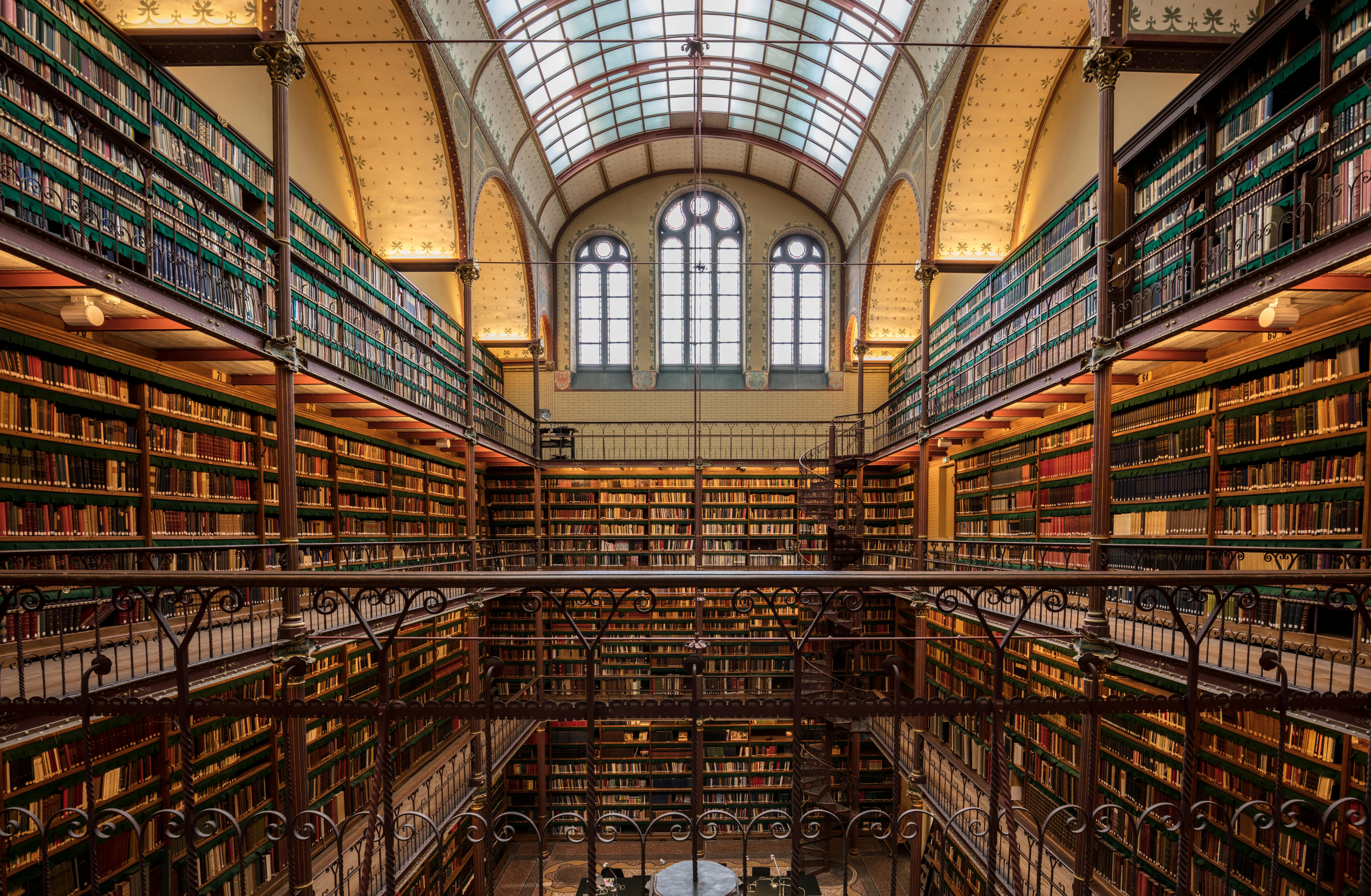 Old Library Photos, Download The BEST Free Old Library Stock Photos ...