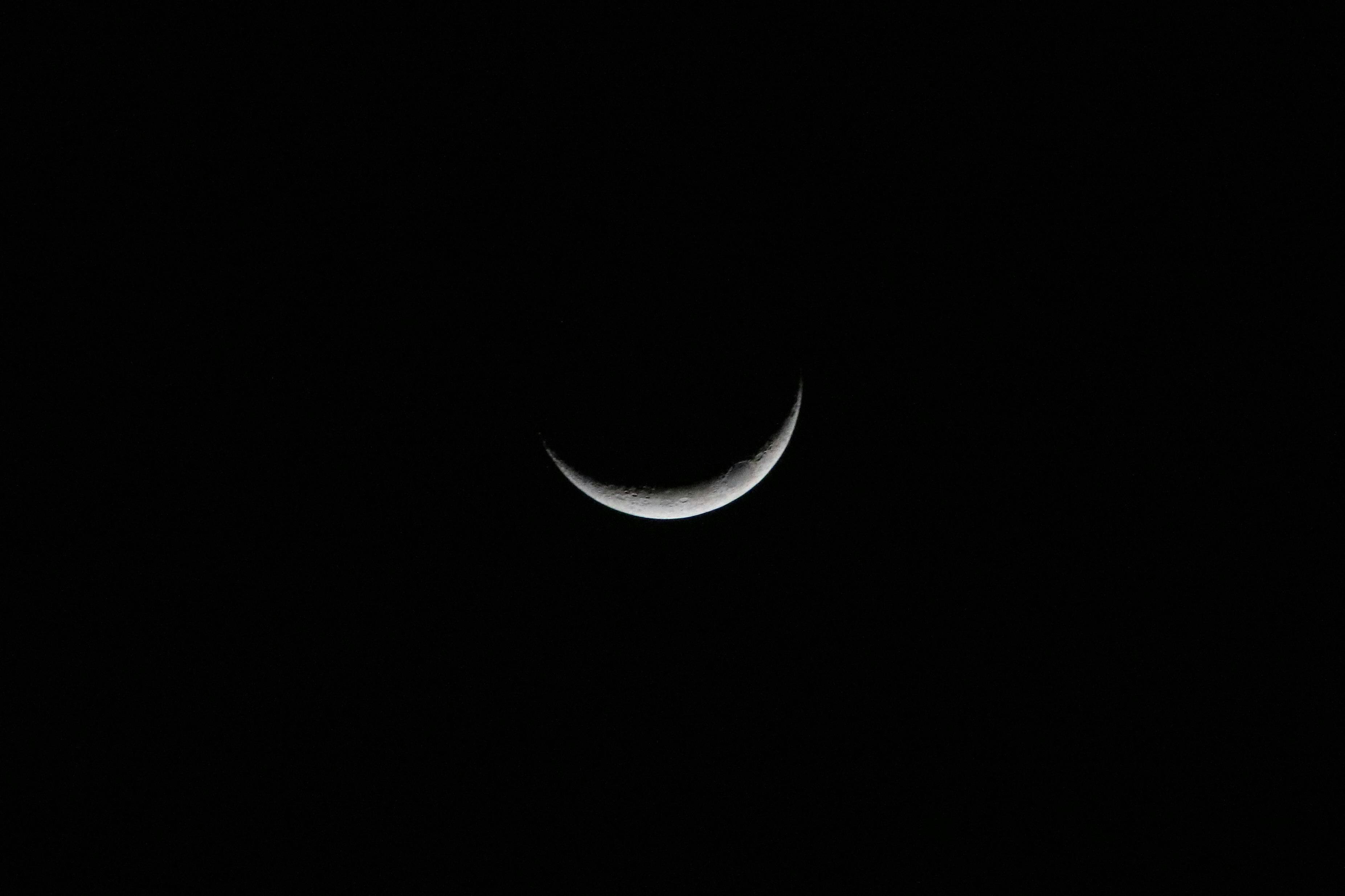 Crescent Moon in Dark Night Sky · Free Stock Photo