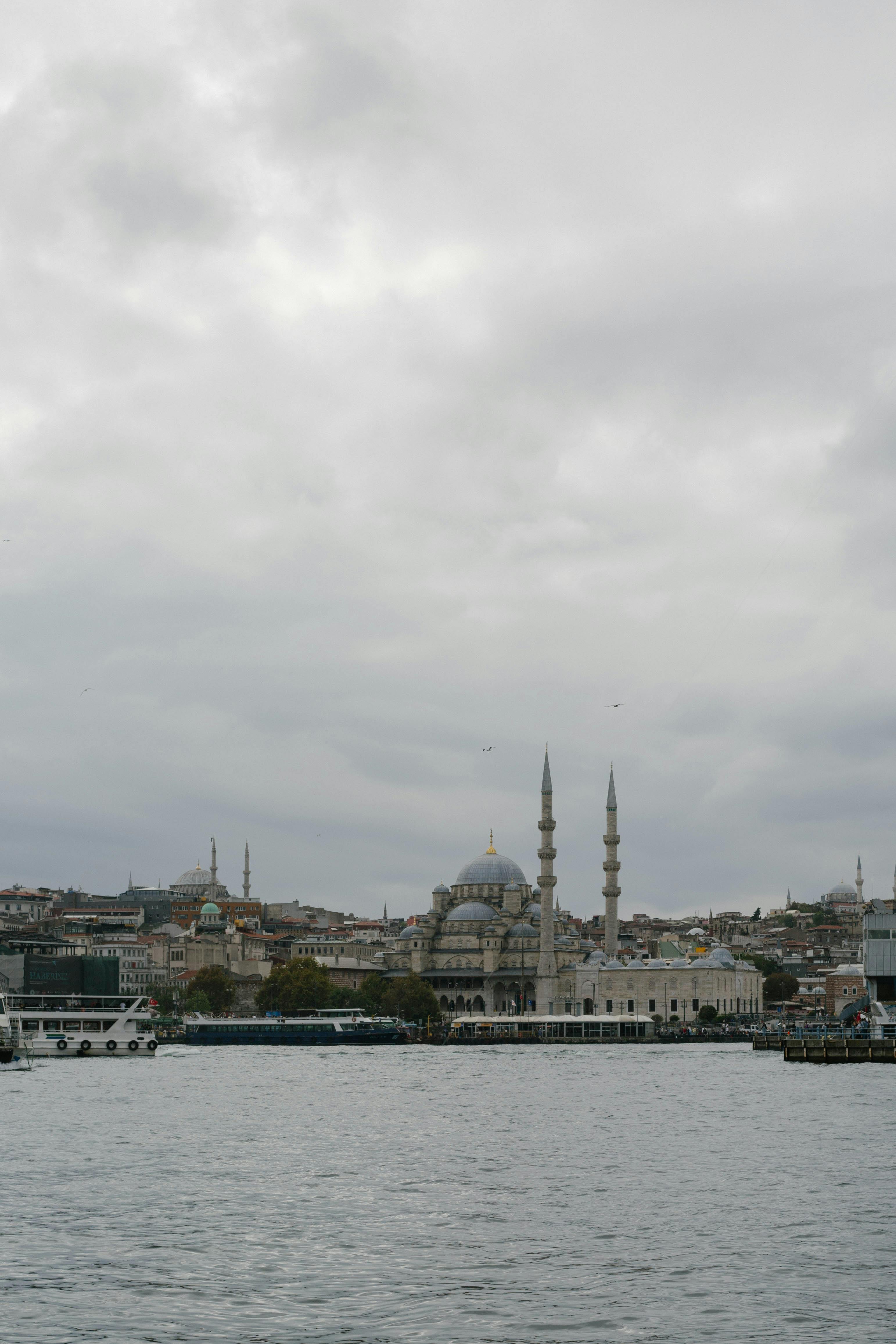 Waterfront Mosque Photos, Download The BEST Free Waterfront Mosque ...