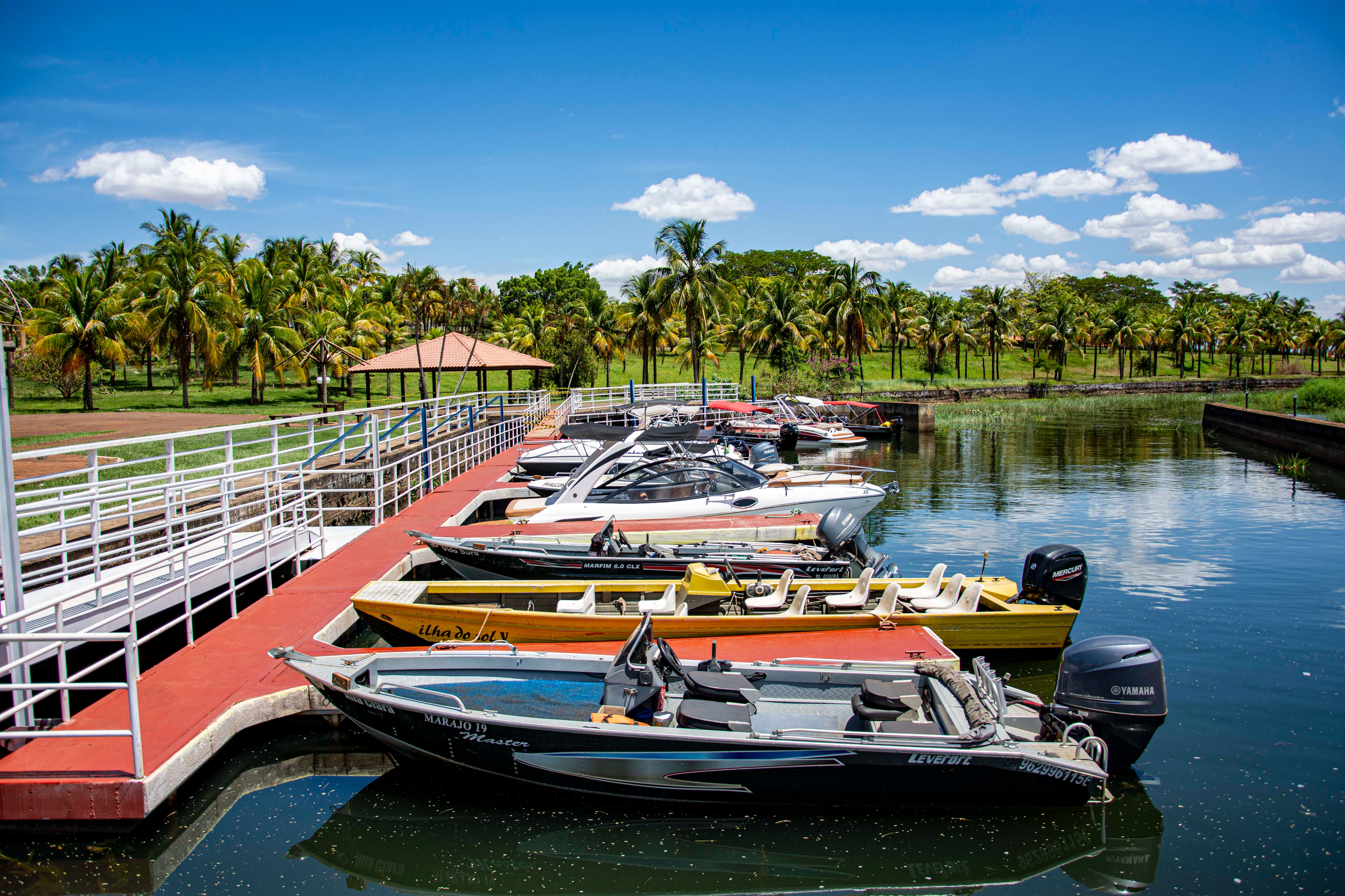Scenic Boating Dock in Primeiro de Maio, Brazil · Free Stock Photo