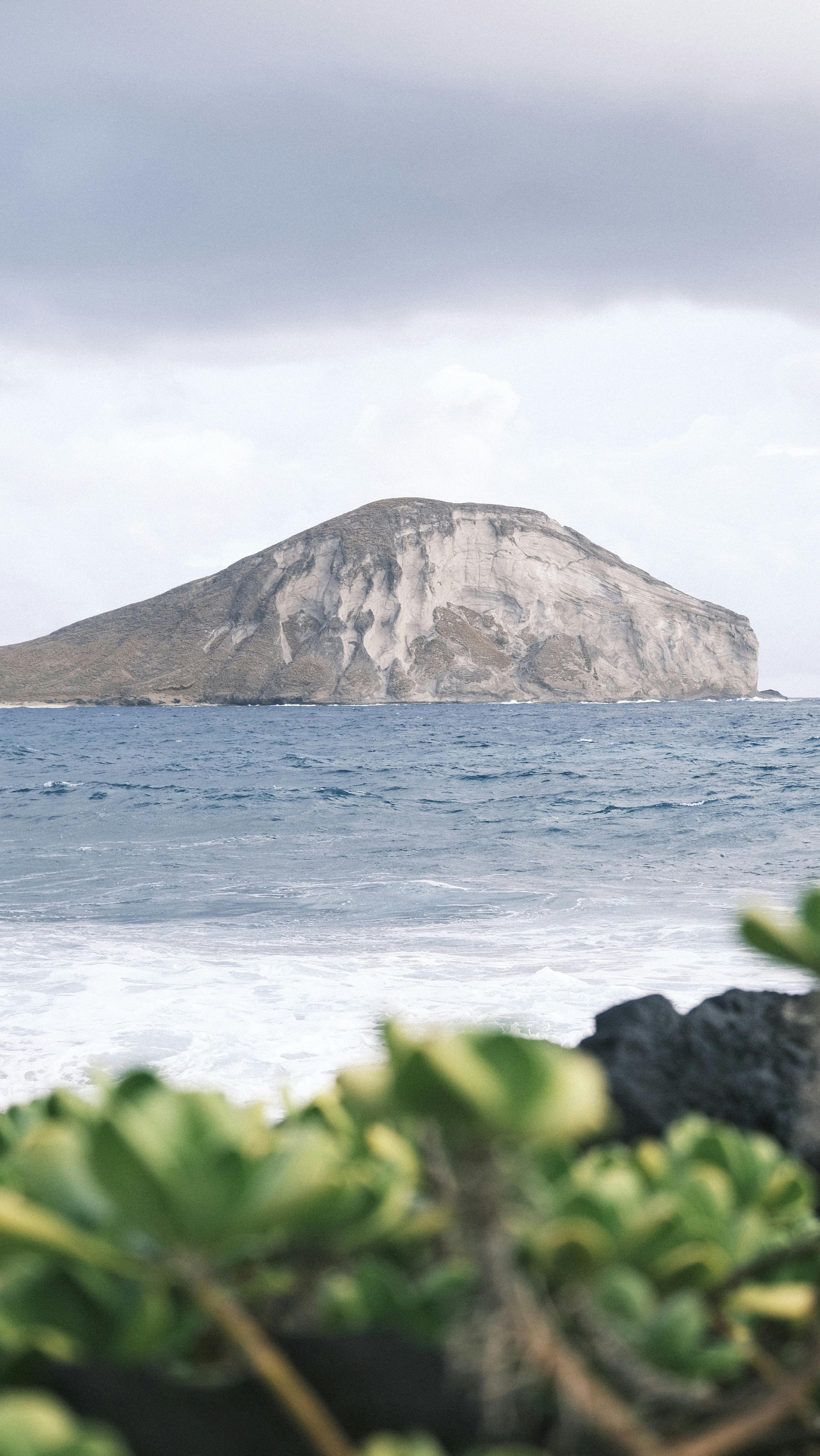 Scenic View of Rabbit Island in Hawaii · Free Stock Photo