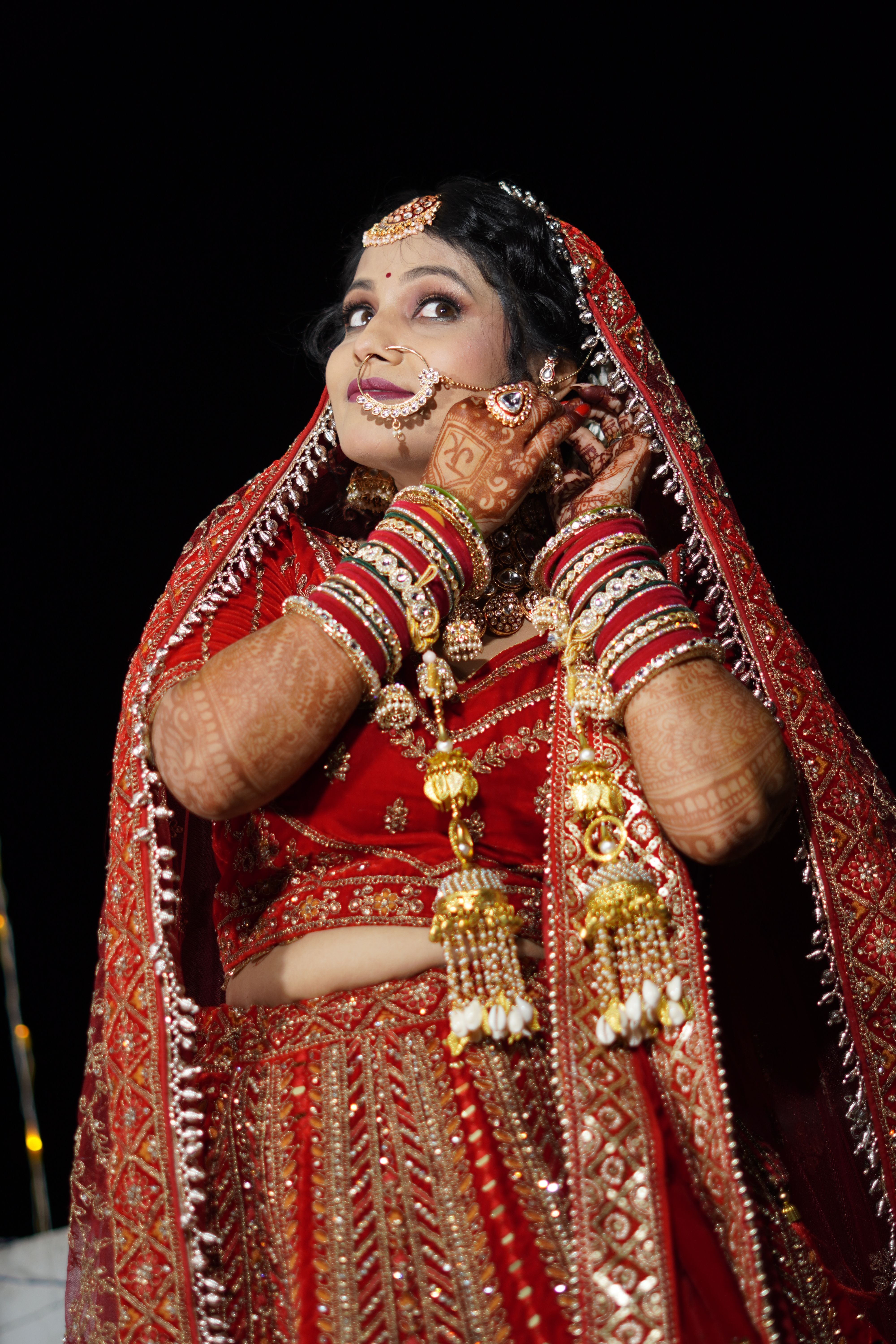 Elegant Indian Bride in Traditional Red Attire · Free Stock Photo