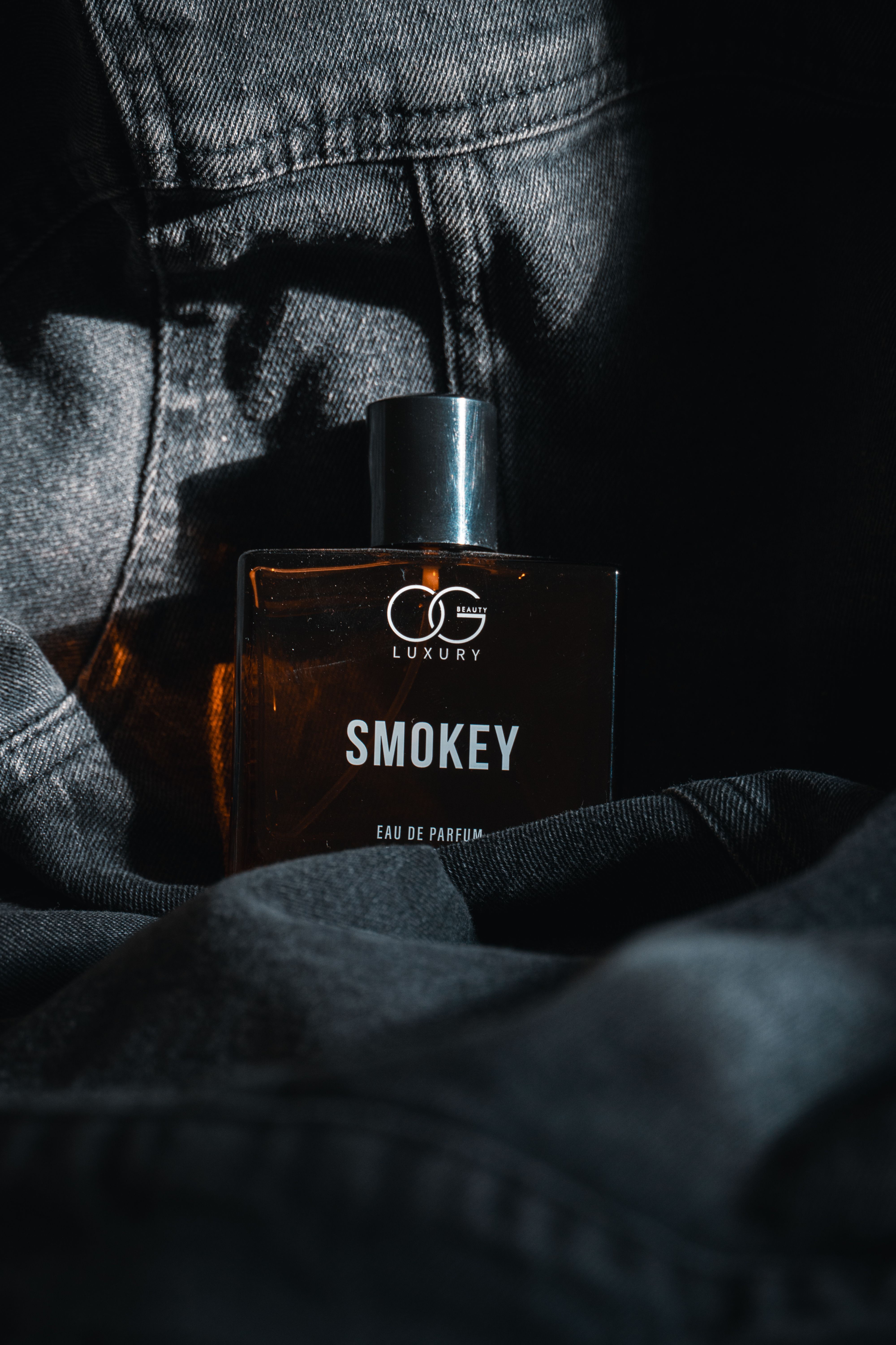 Elegant Smokey Perfume in Dramatic Shadows · Free Stock Photo