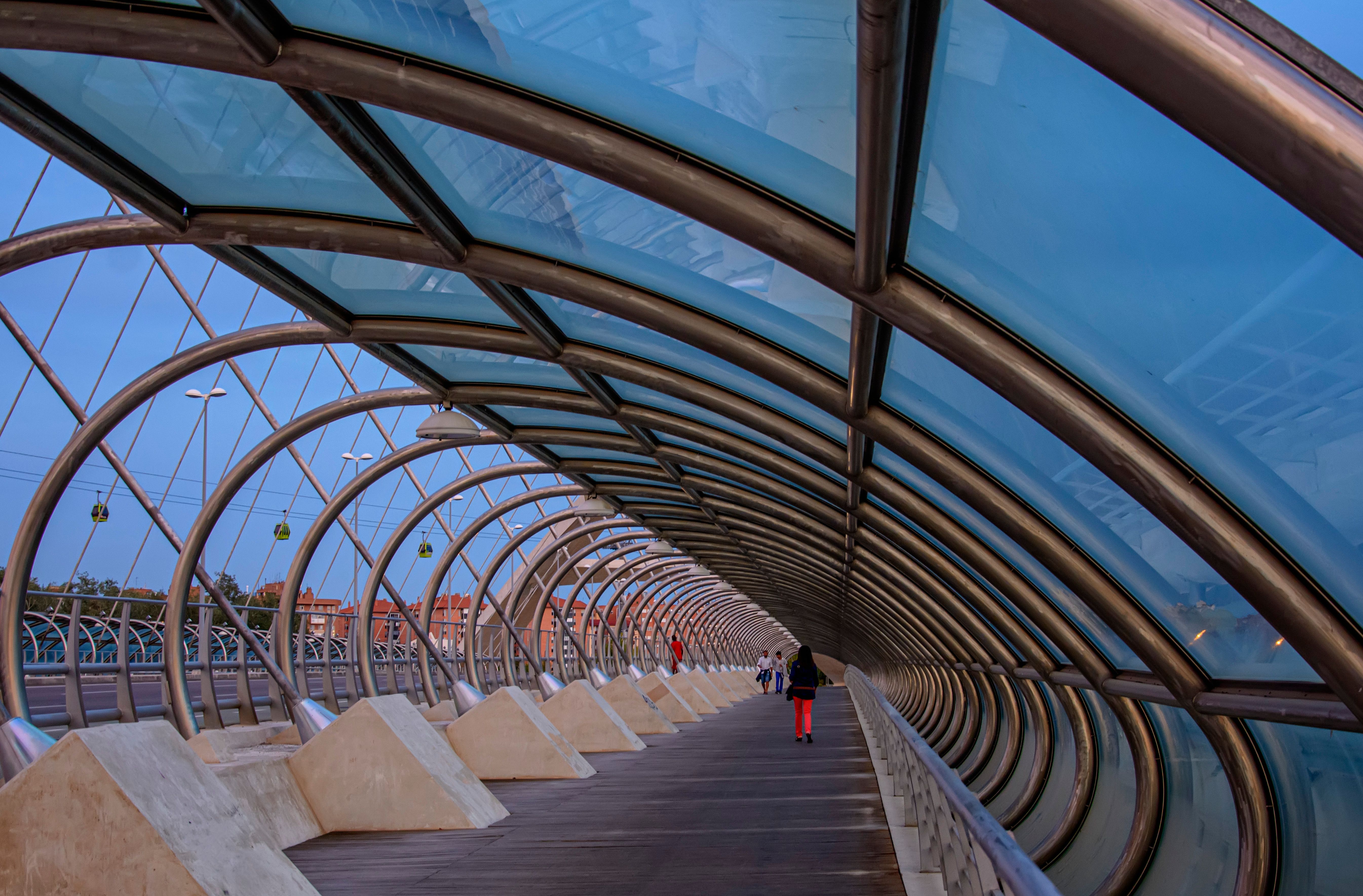 Modern Bridge Architecture in Zaragoza, España · Free Stock Photo