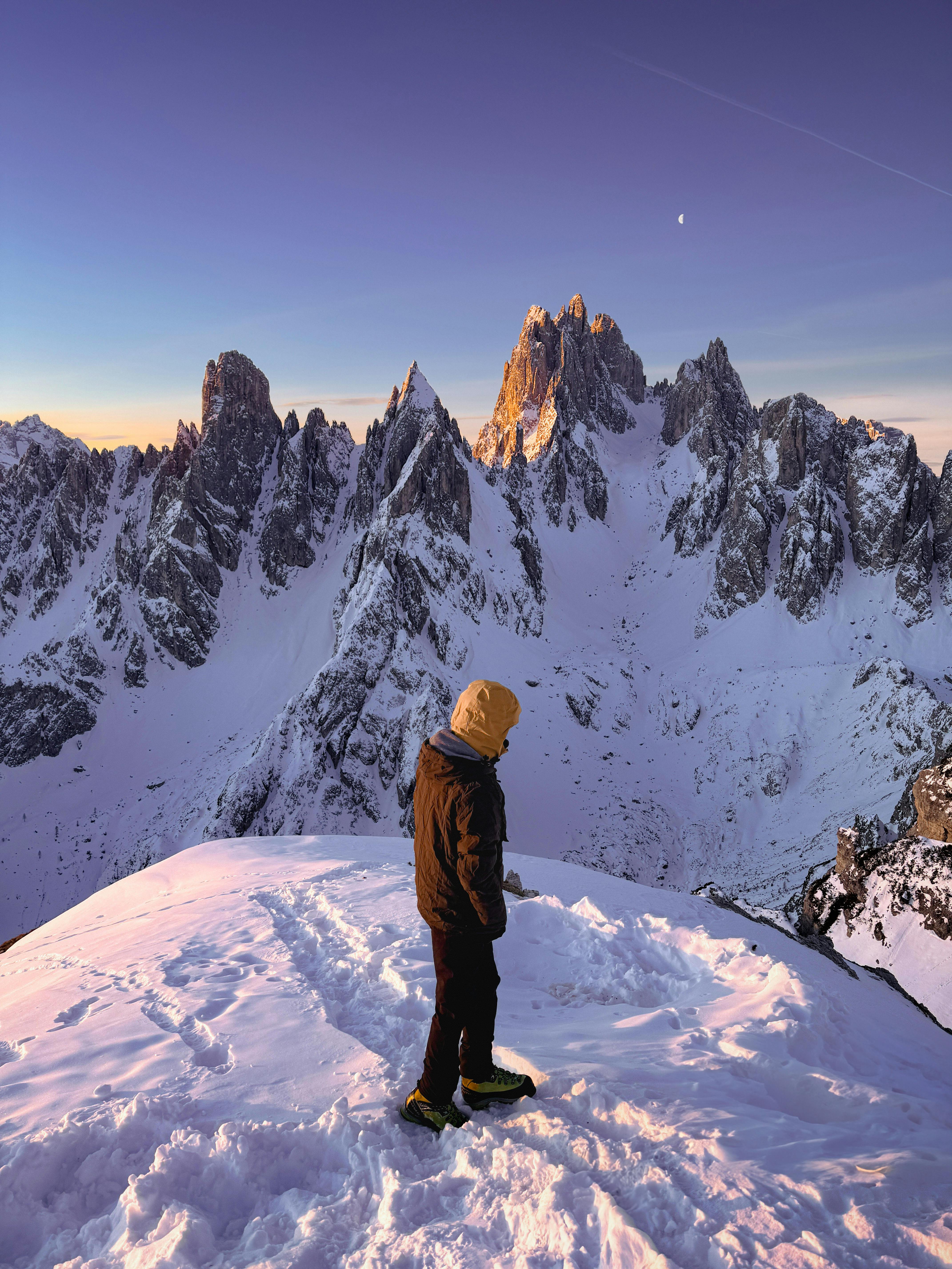 Winter Adventure in the Snowy Italian Alps · Free Stock Photo