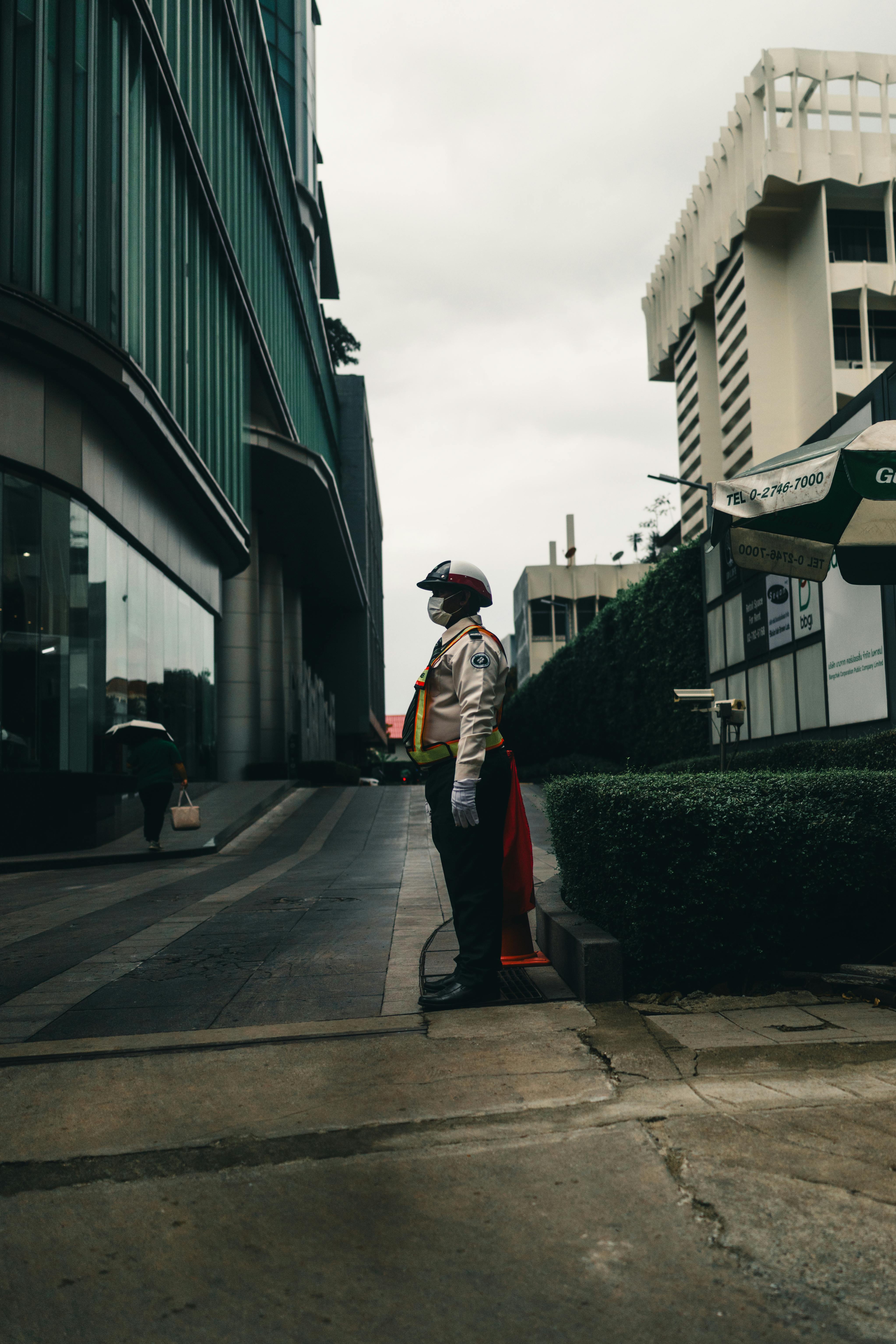 Mall Security Guard Photos, Download The BEST Free Mall Security Guard ...