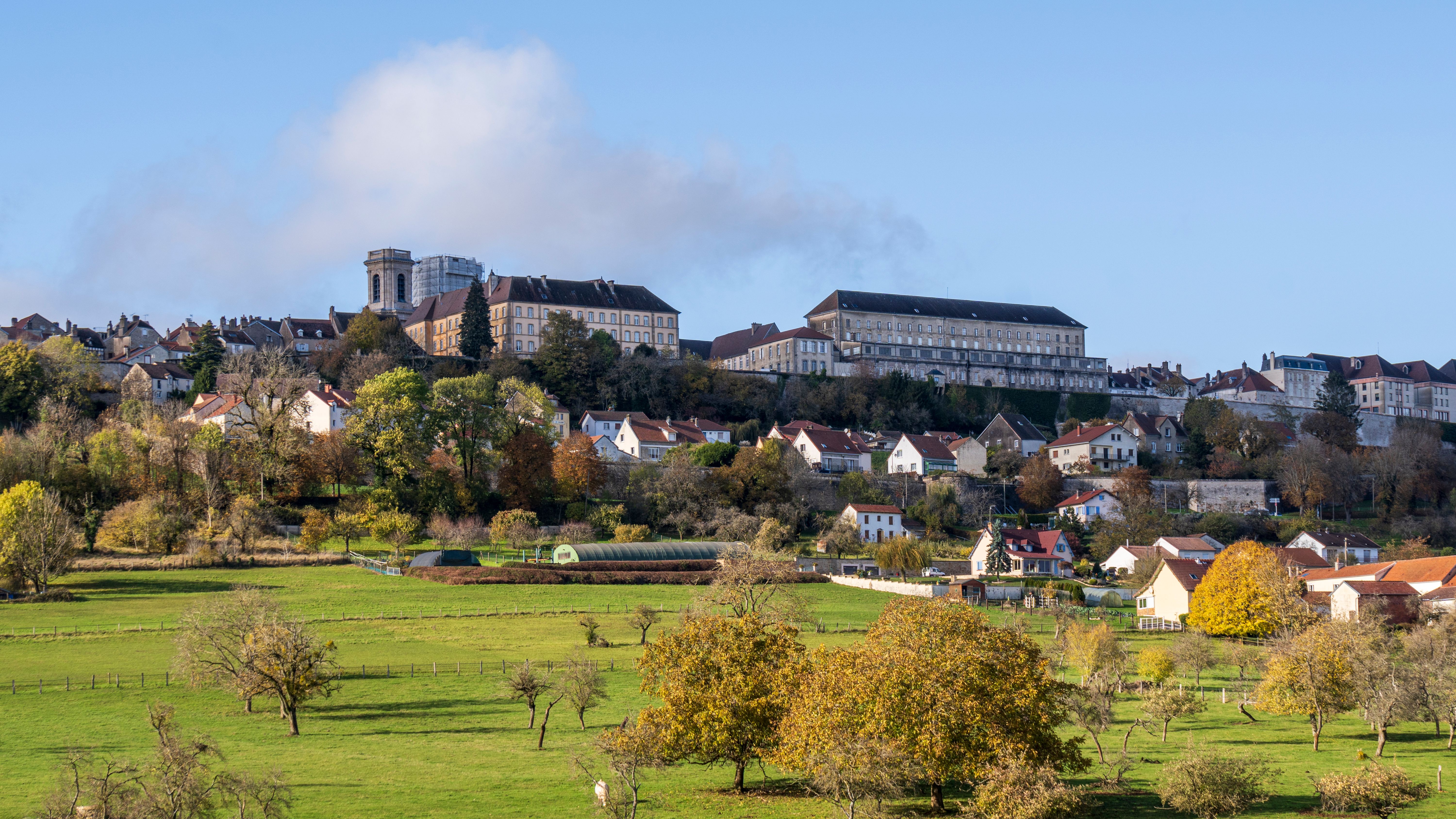 Charming Countryside View of Besançon, France · Free Stock Photo