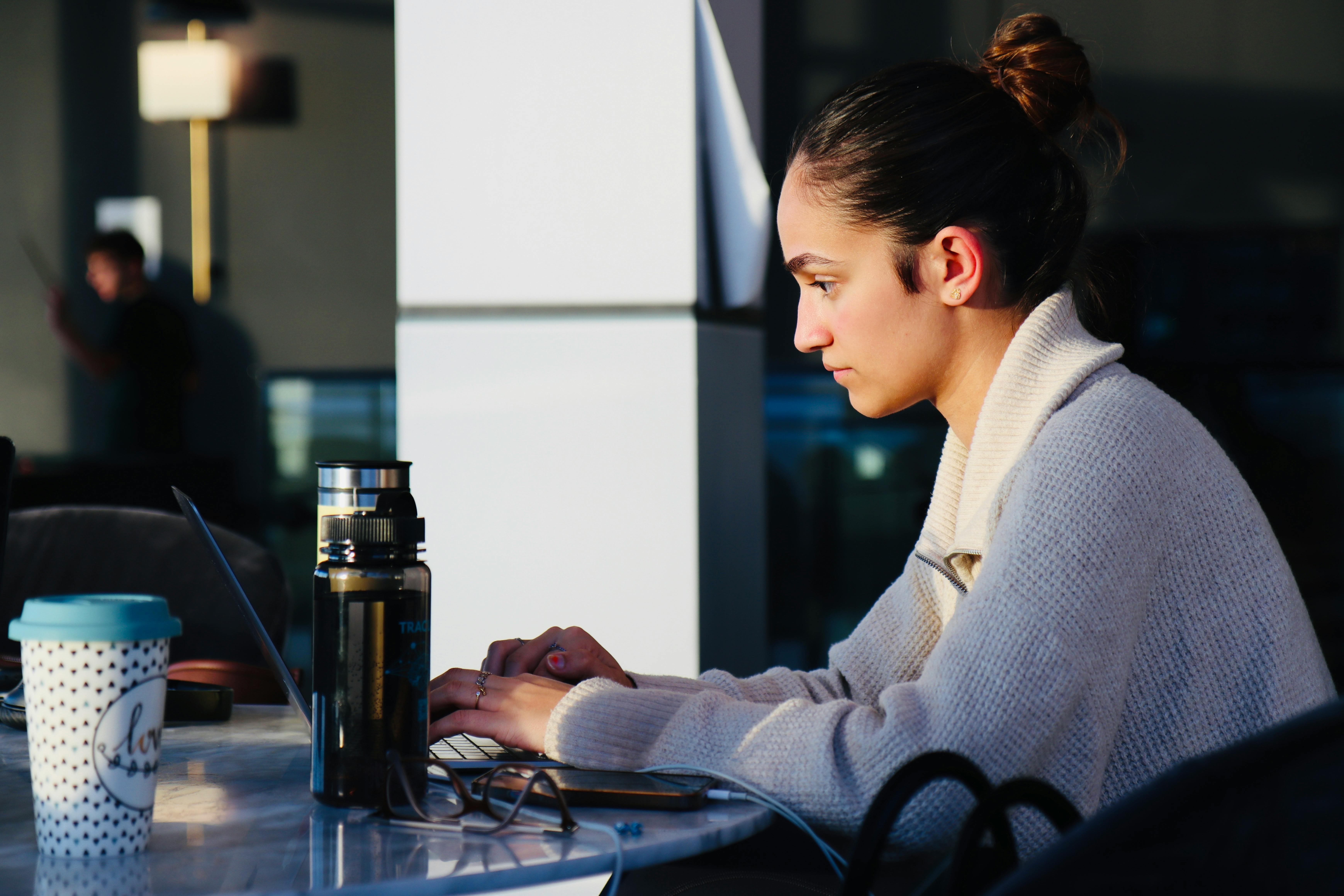 Freelancer Laptop Photos, Download The BEST Free Freelancer Laptop ...