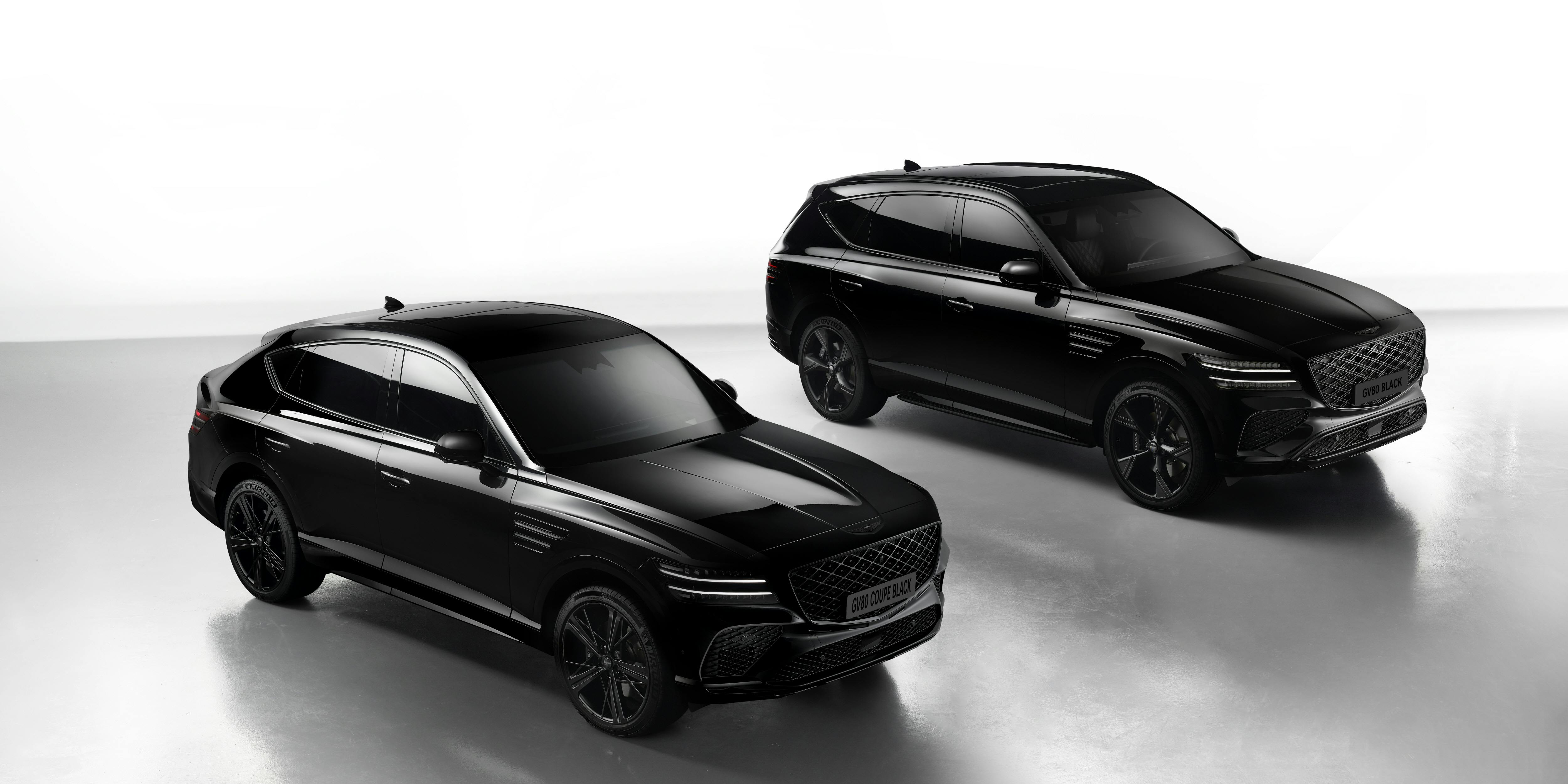 Elegant Black Genesis GV80s in Studio Lighting · Free Stock Photo