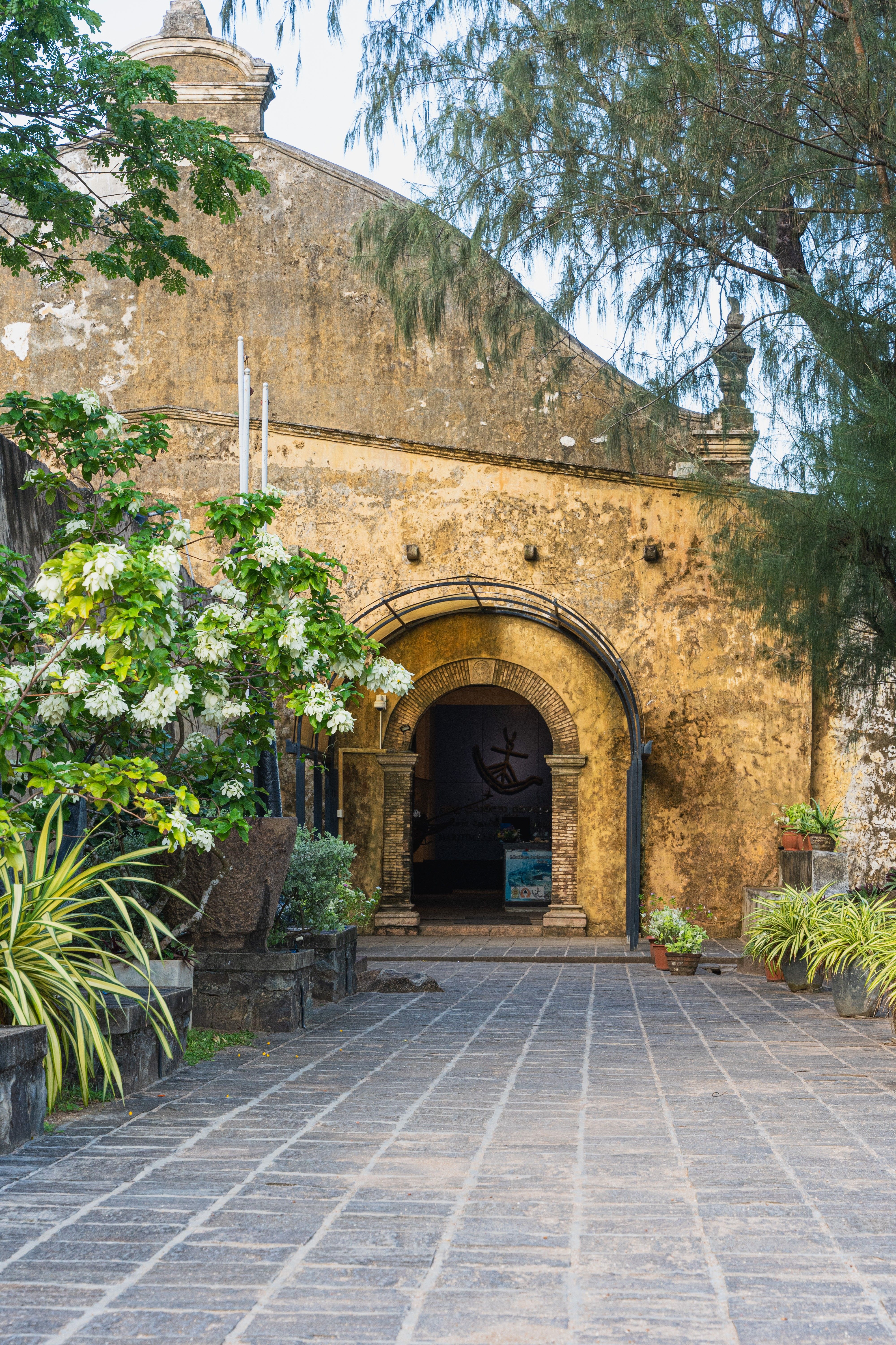 Galle Fort Entrance Photos, Download The BEST Free Galle Fort Entrance ...