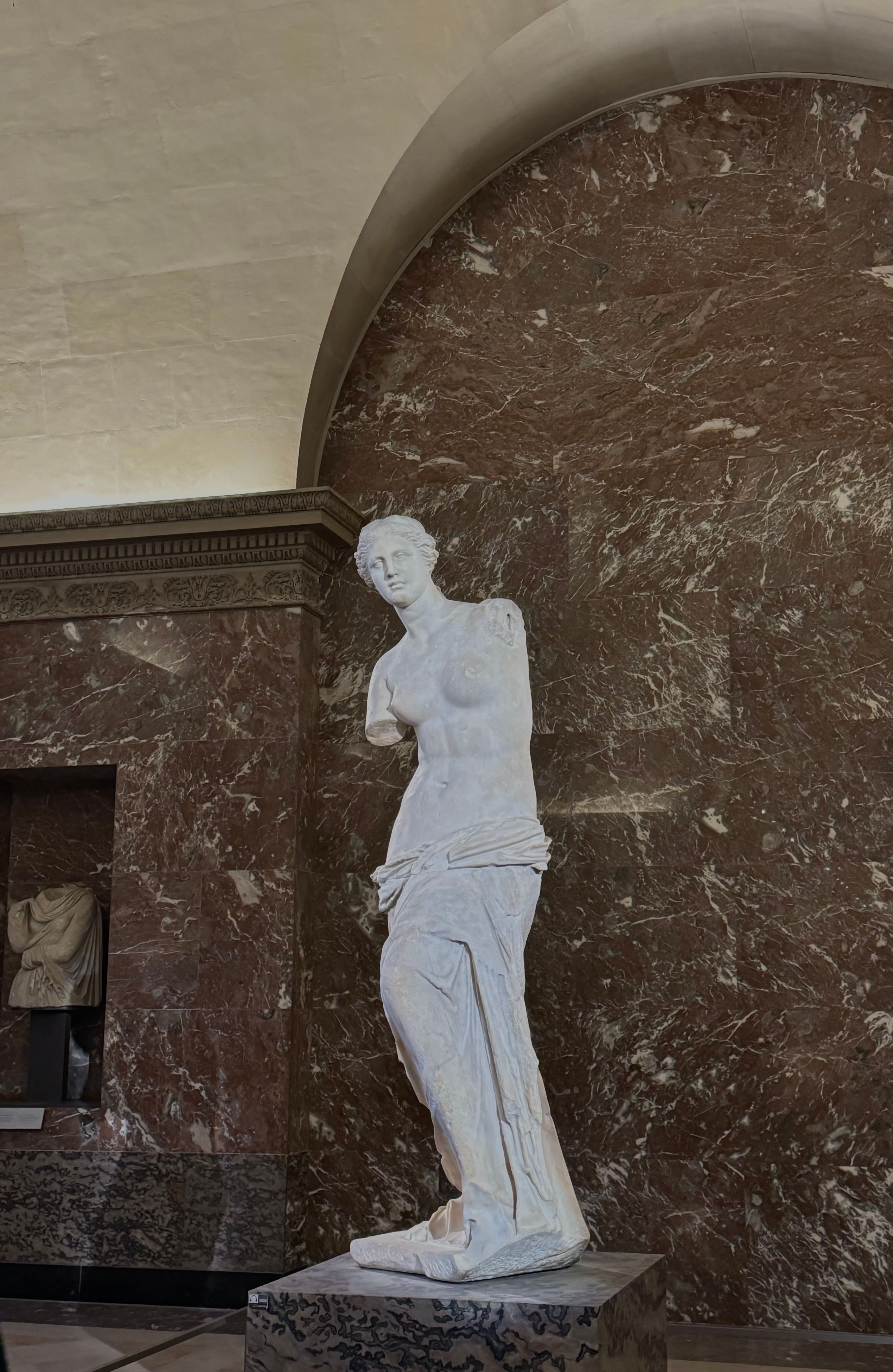 Venus the Milo Statue · Free Stock Photo