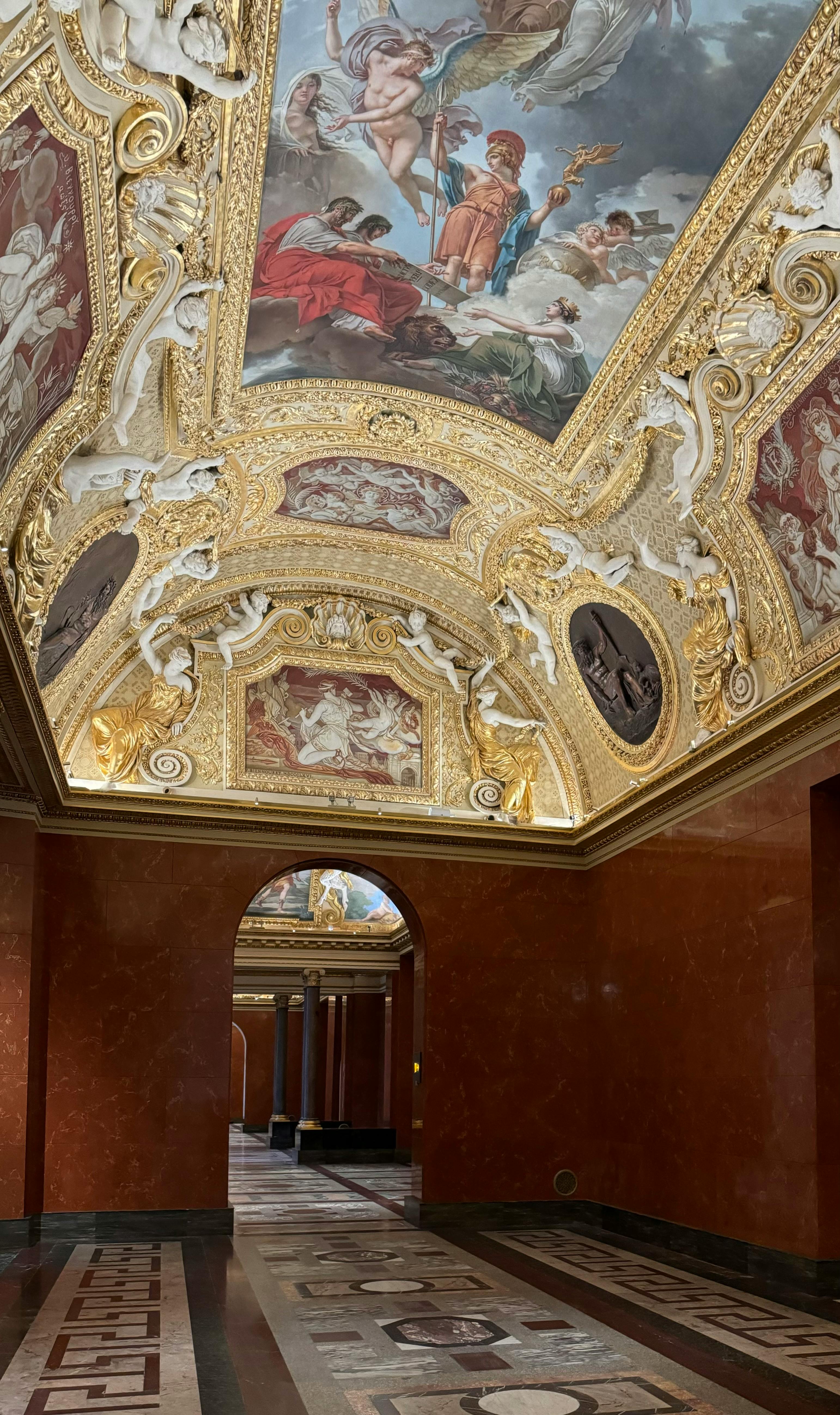 Renaissance Style Ceiling in Opulent Hall · Free Stock Photo