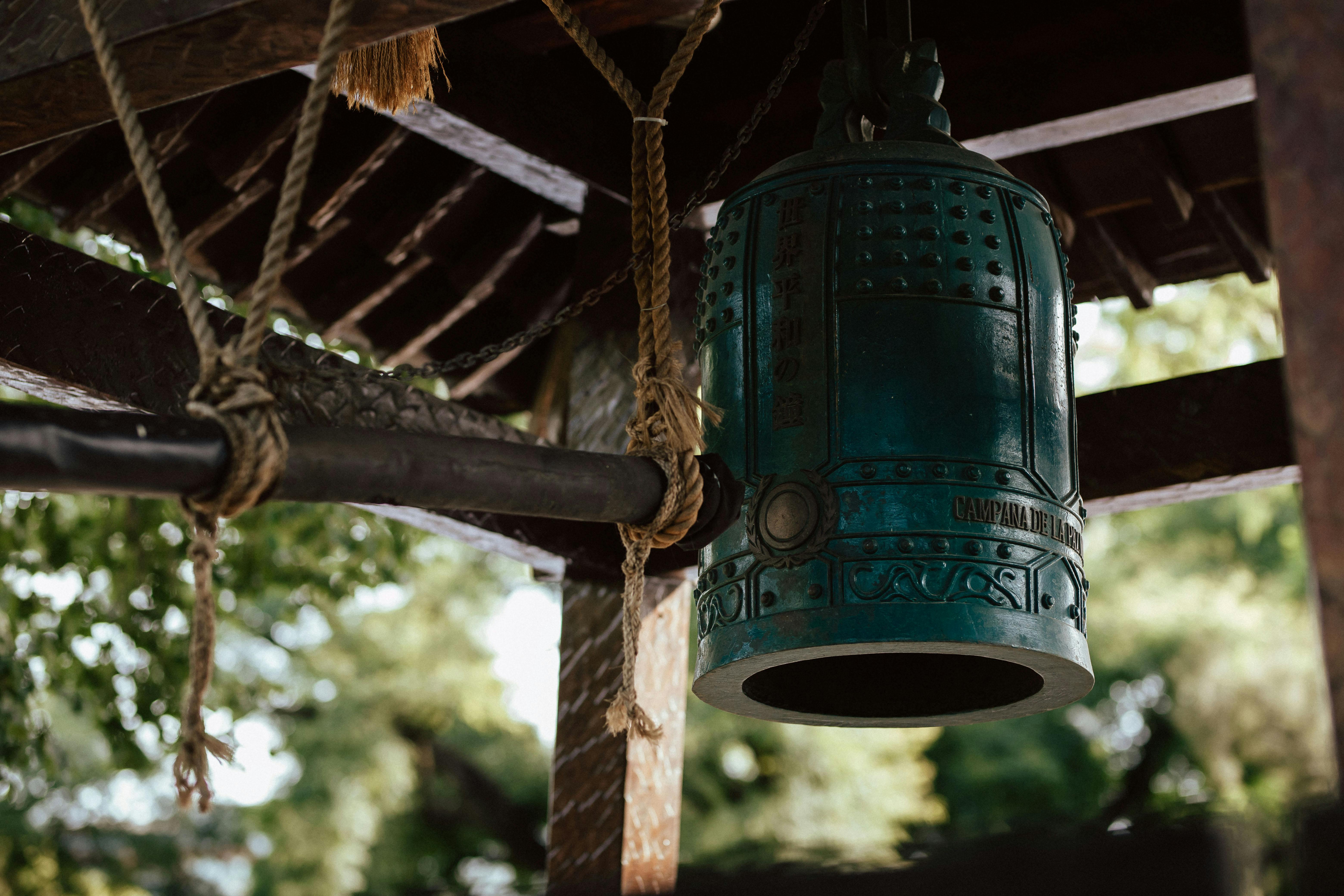 Traditional Japanese Bell in Buenos Aires Garden · Free Stock Photo