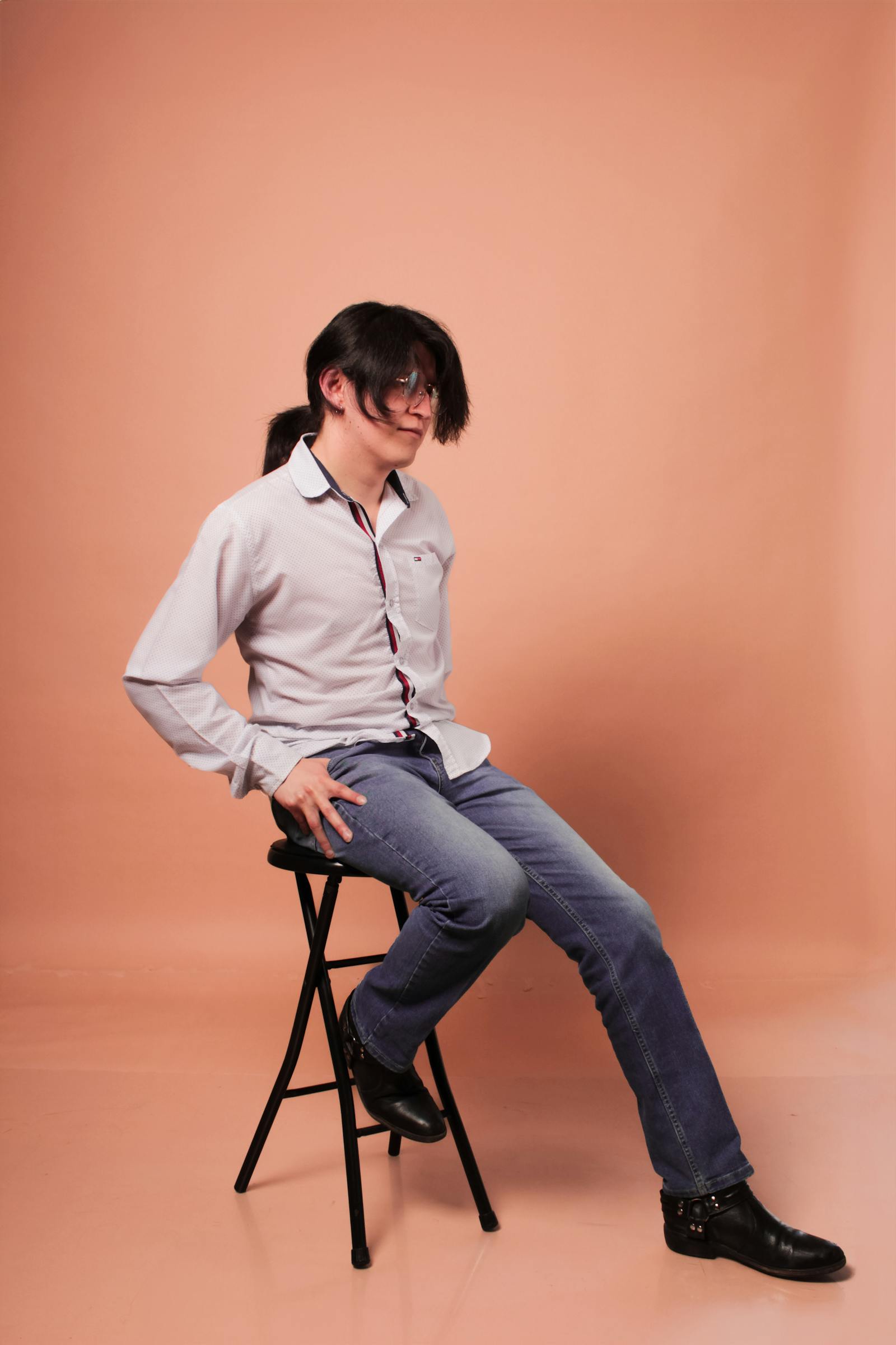 Man Sitting Photos, Download The BEST Free Man Sitting Stock Photos ...