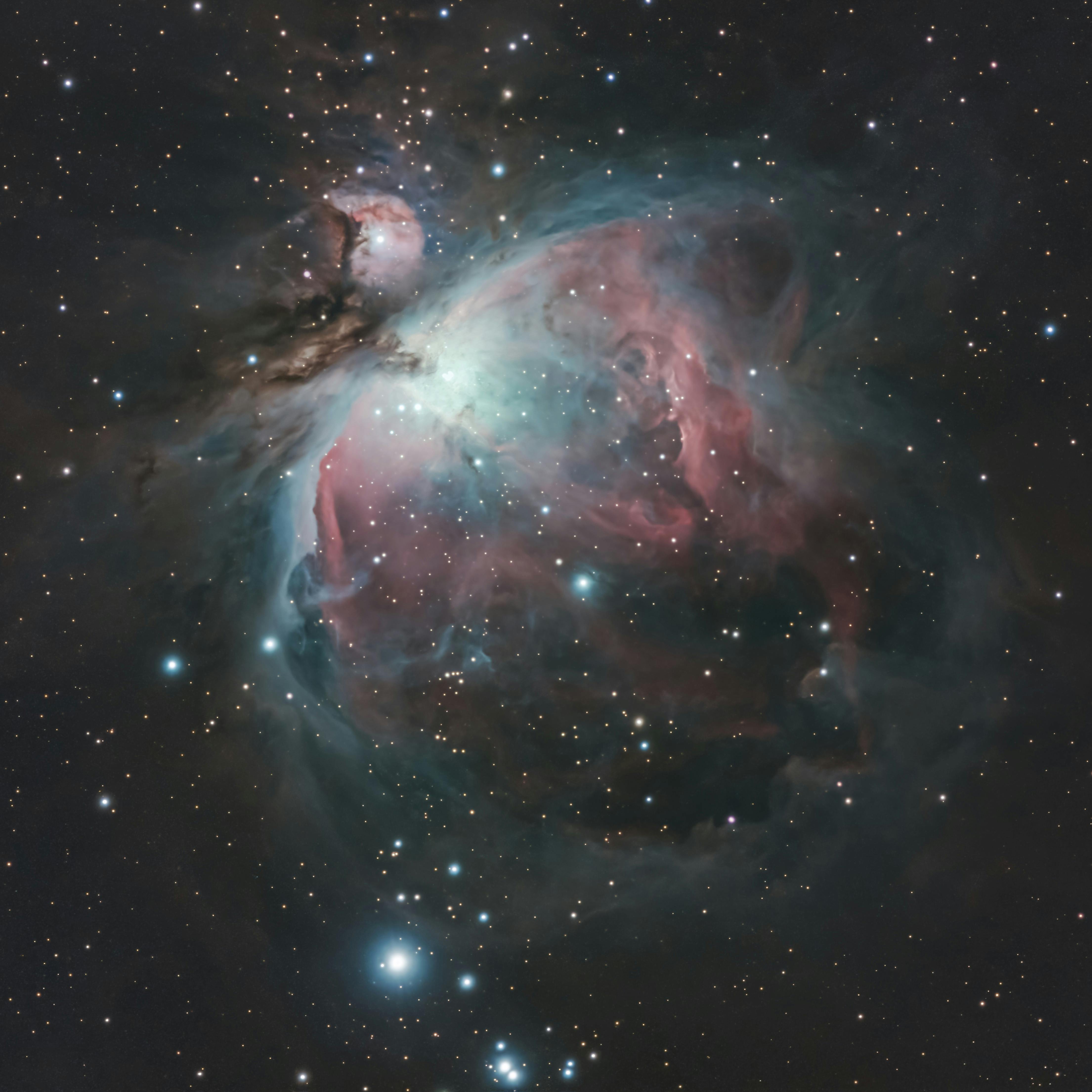 Impresionante Vista De La Nebulosa De Orión En El Espacio Profundo · Foto de stock gratuita