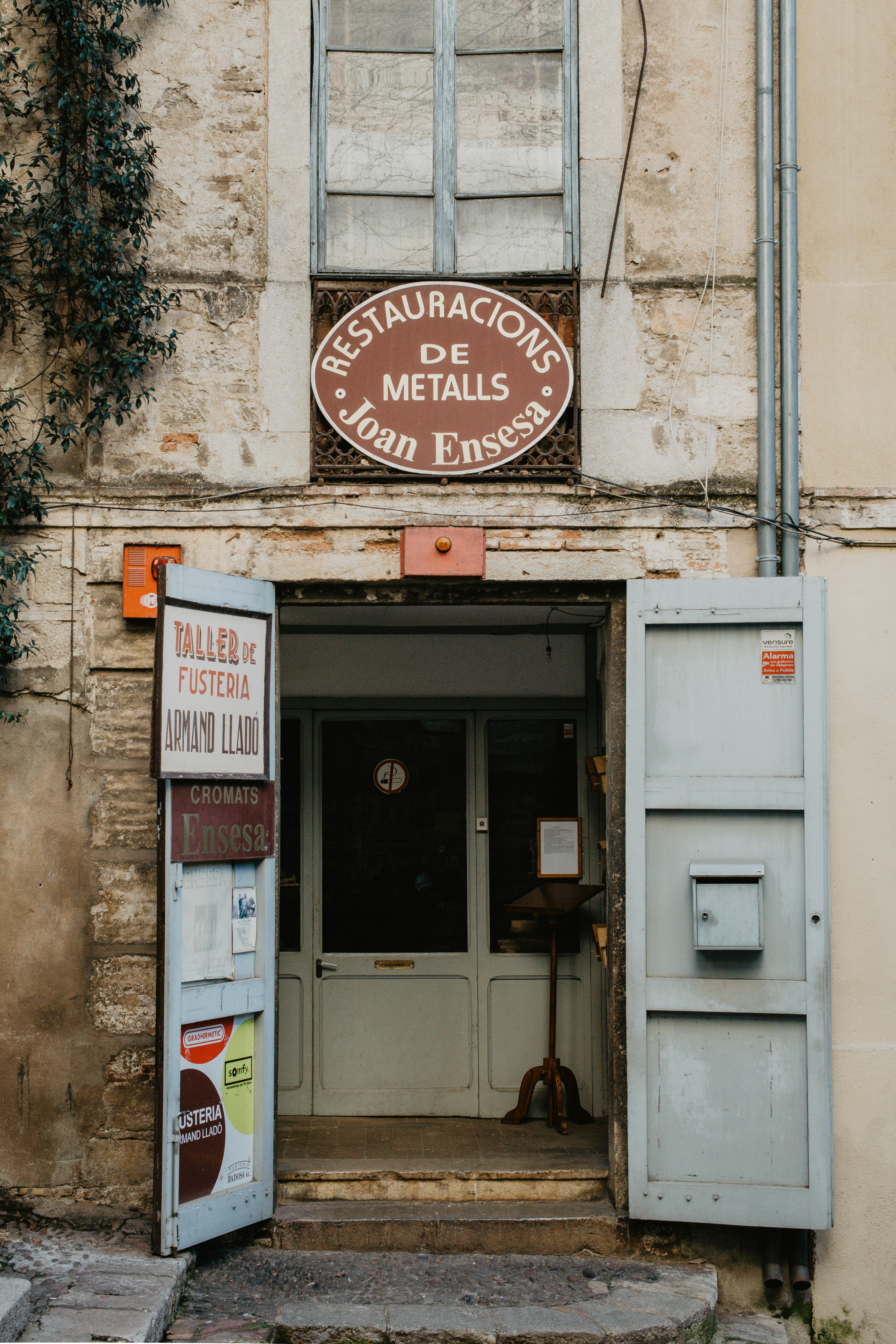 Rustic Workshop Entrance in Barcelona · Free Stock Photo