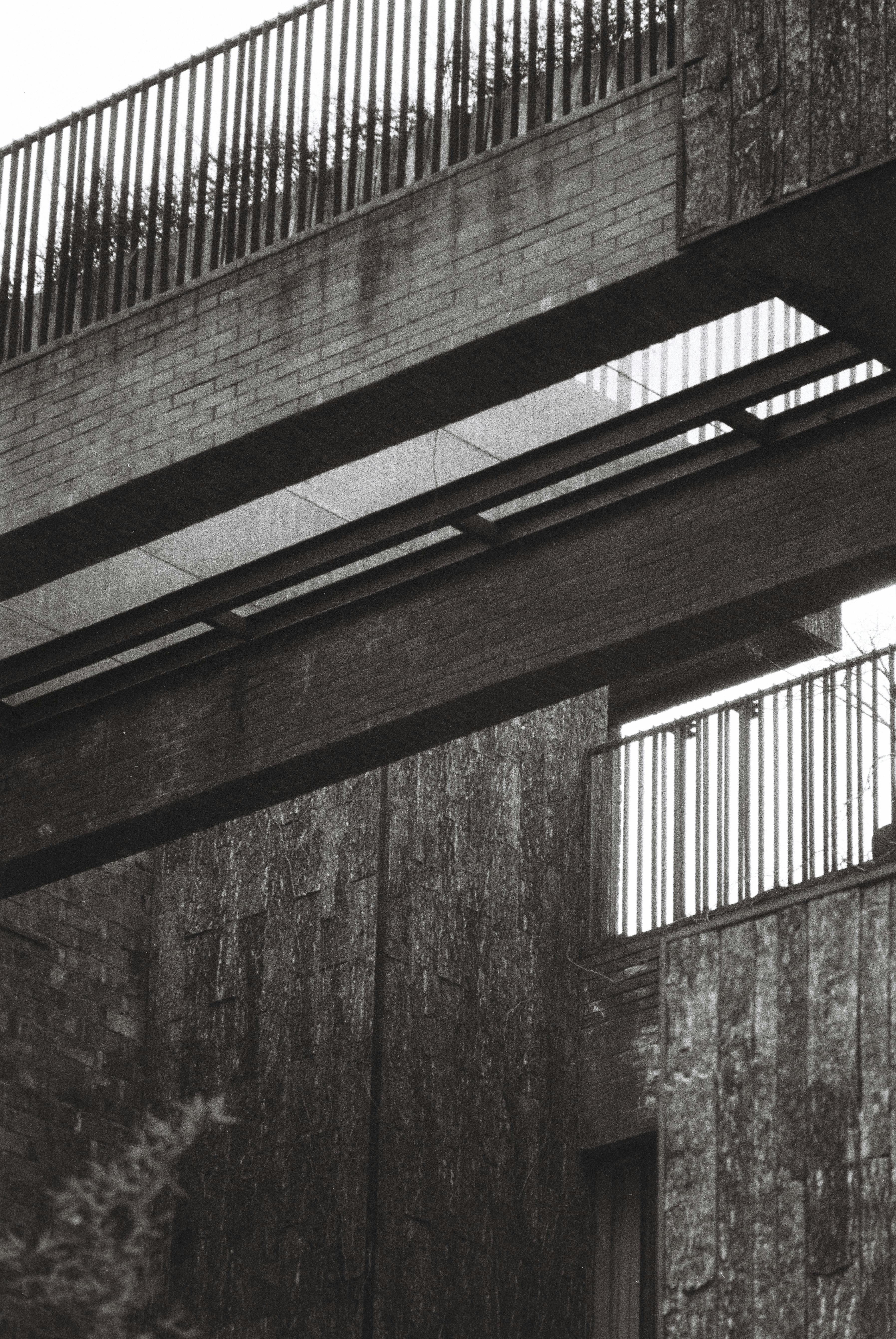 Abstract Urban Architecture with Modern Lines · Free Stock Photo